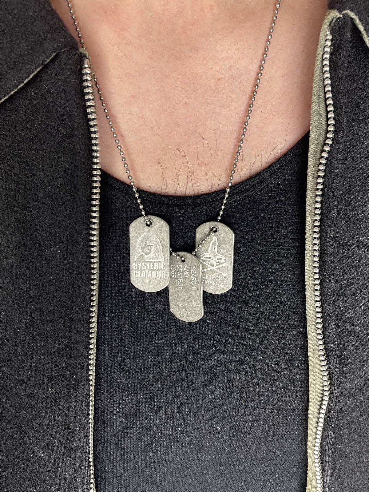 Hysteric Glamour ‘Search and Destroy’ Dog Tag Military Necklace | Grailed