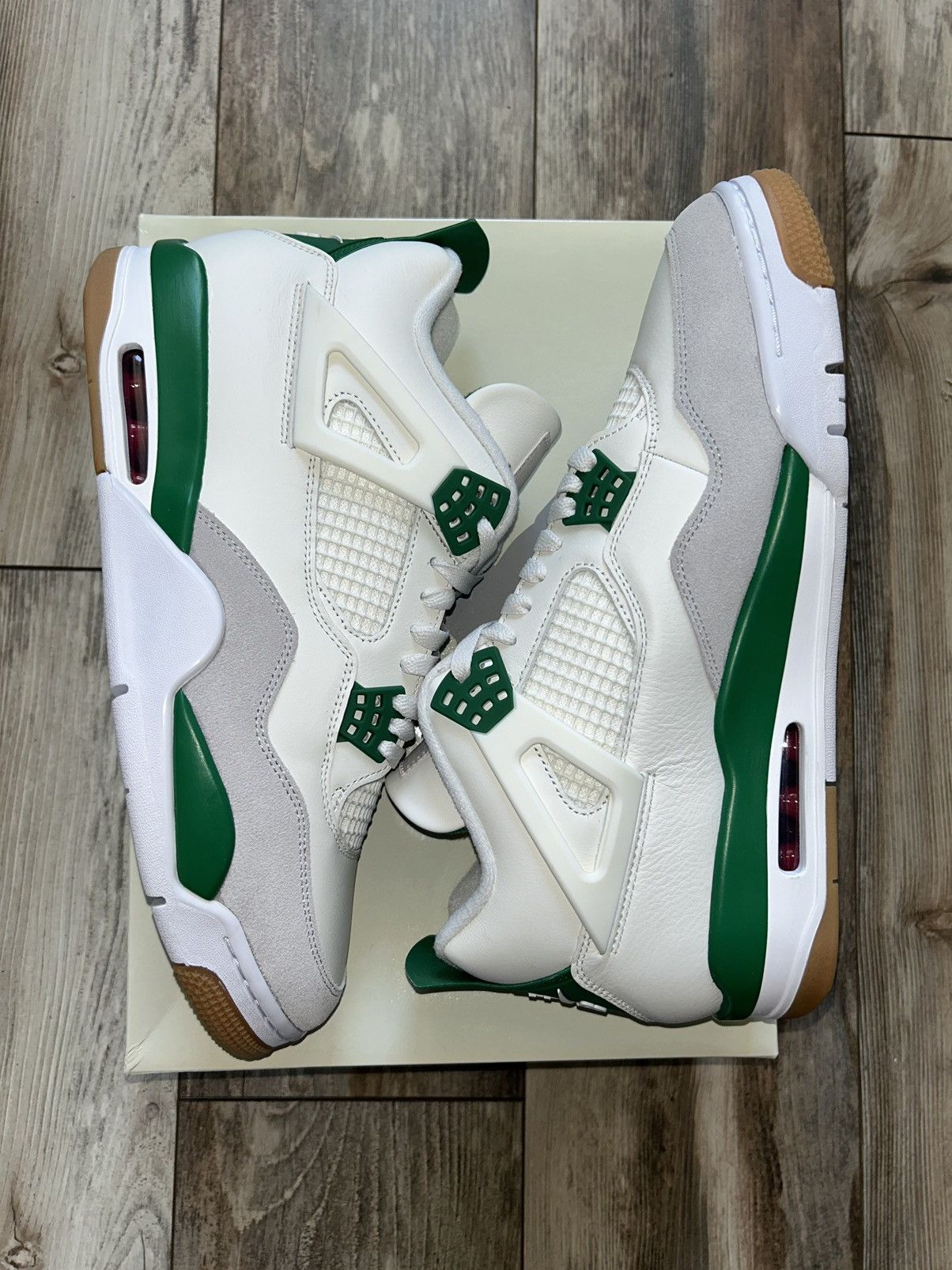 Jordan Brand × Nike Nike SB x Jordan 4 Retro “Pine Green” | Grailed
