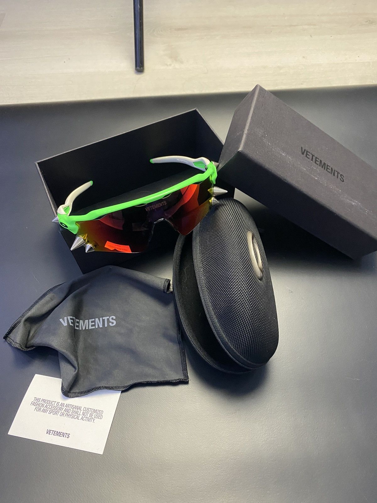 Oakley × Vetements Vetements oakley spike sunglasses | Grailed