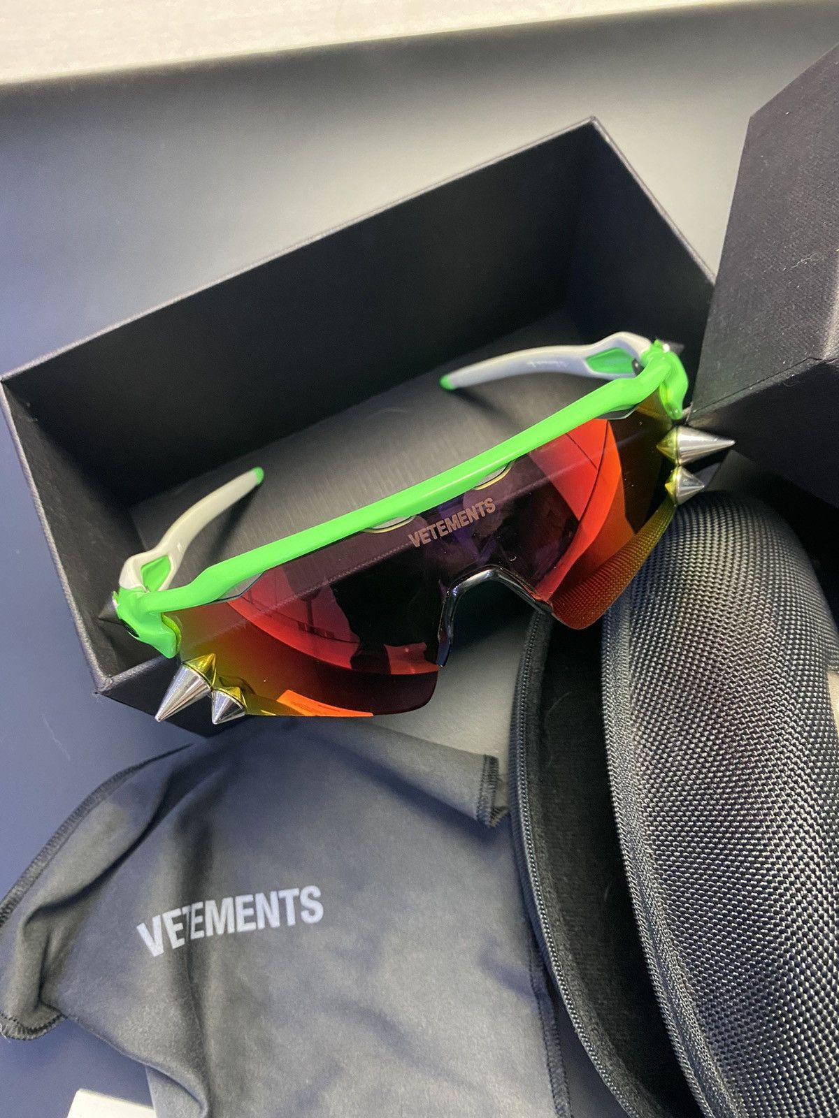 Oakley × Vetements Vetements oakley spike sunglasses | Grailed
