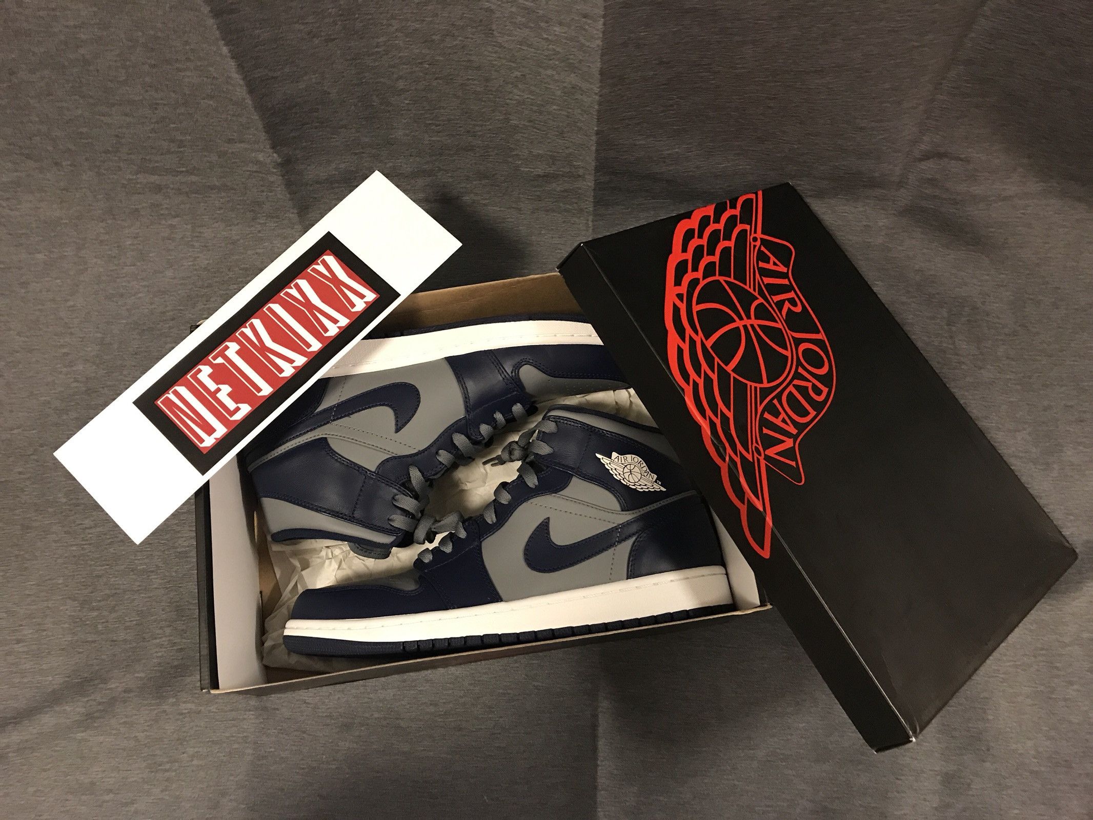Jordan Brand × Nike Air Jordan 1 Mid Georgetown Cool Grey/ Midnight ...