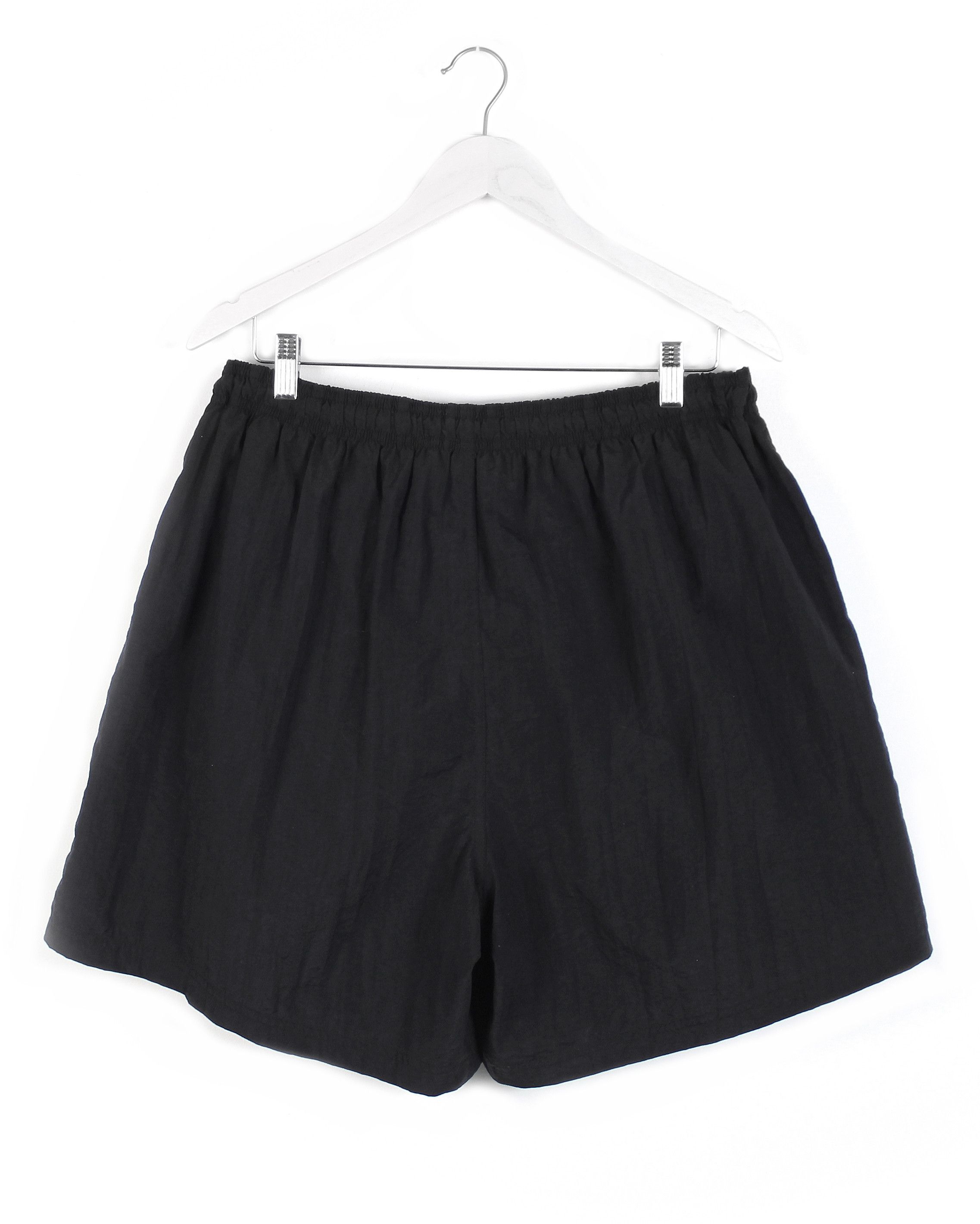 Vintage 90s vintage PUMA shorts black nylon athletic sports XL XXL ...