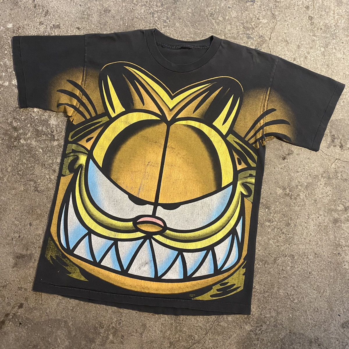 Vintage vintage 90’s GARFEILD rare big face all over print t-shirt ... Vintage vintage 90’s GARFEILD rare big face all over print t-shirt ...