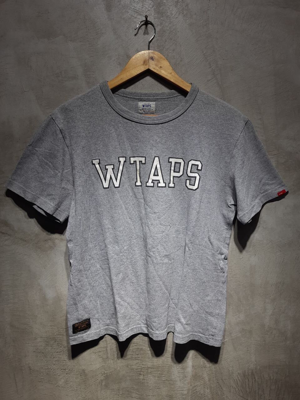 Wtaps WTAPS college spell out tee | Grailed