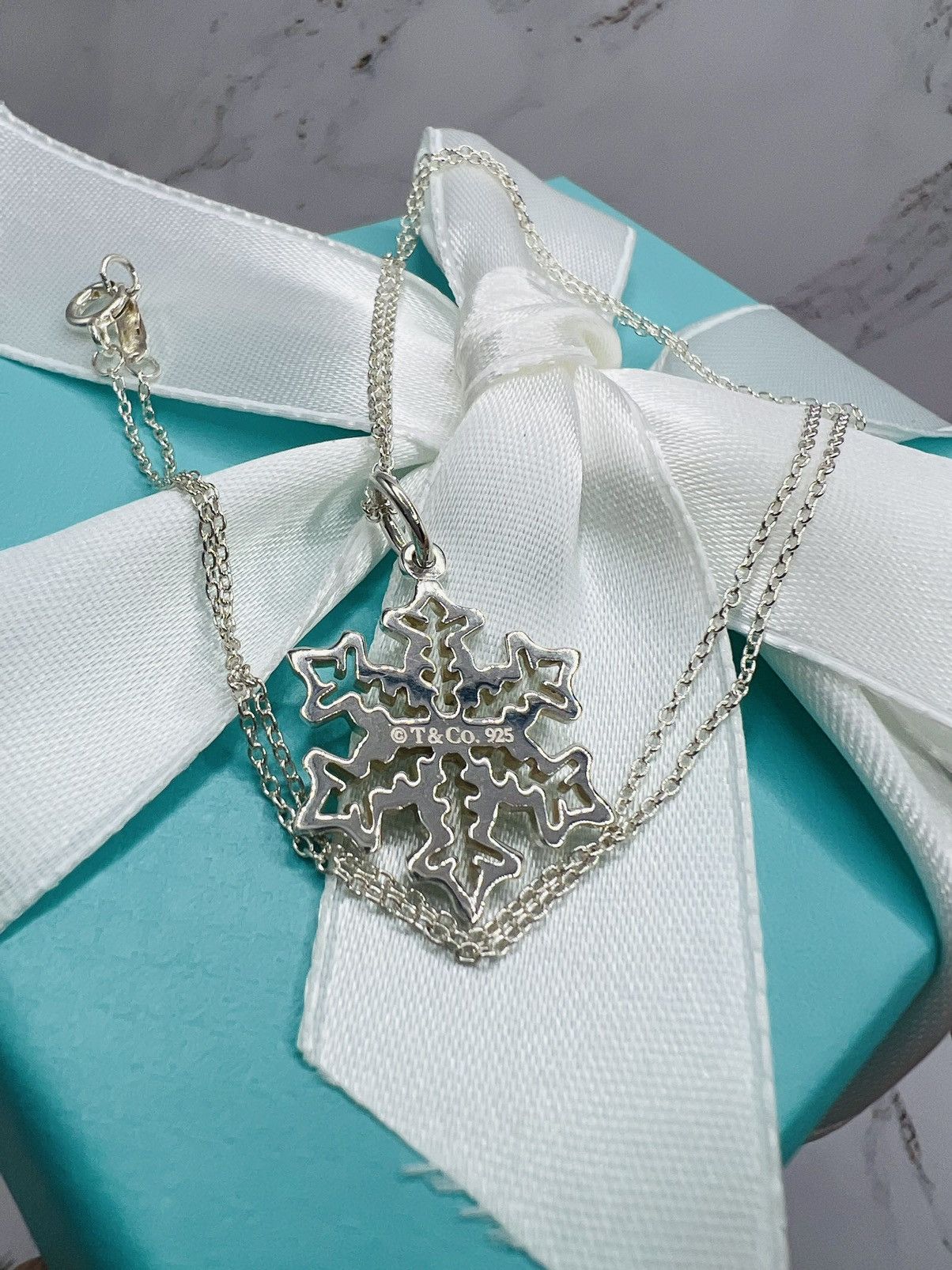Tiffany & Co. Tiffany Snowflake Necklace | Grailed