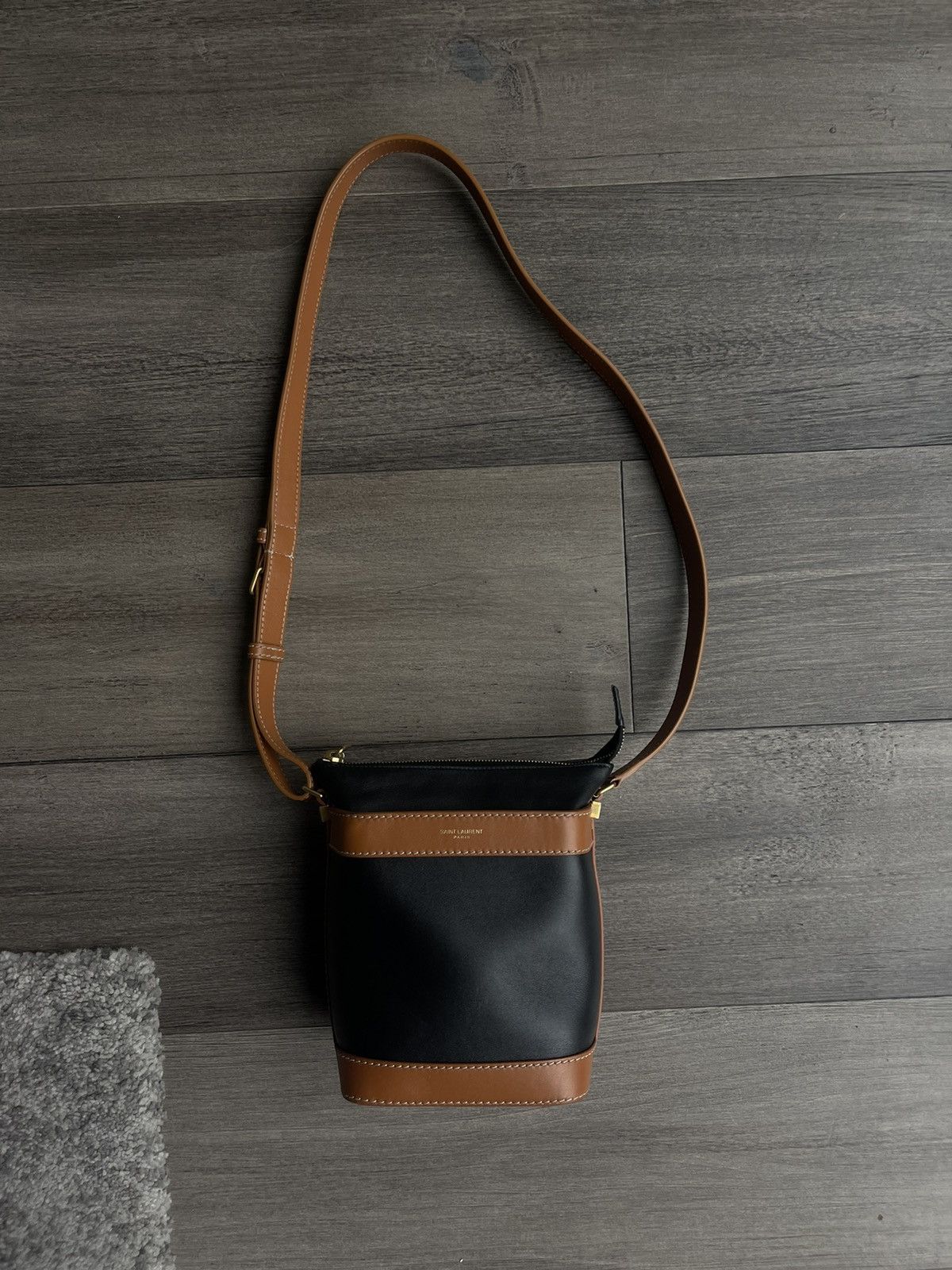 Saint Laurent Paris Saint Laurent Alphie Cross Body Bag | Grailed