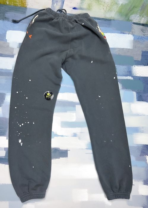 Gallery Dept. Paint splatter logo sweatpants | Grailed