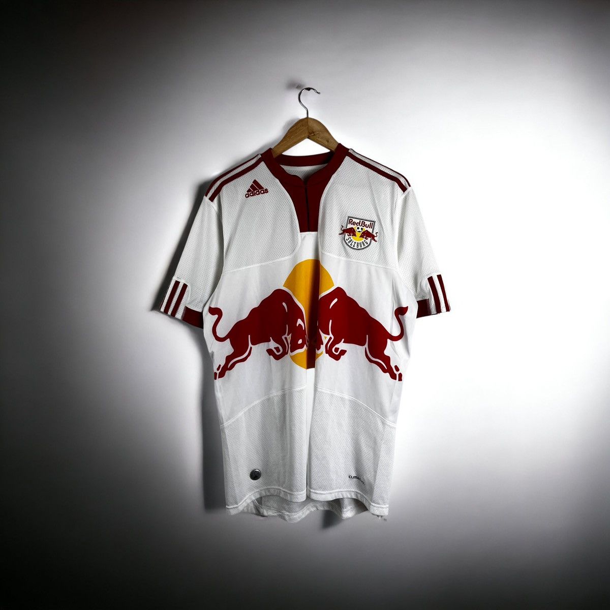 Adidas × Red Bull × Streetwear Adidas soccer Red Bull Racing Streetwear ...