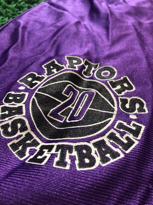 Vintage Vintage Starter Toronto Raptors Shorts 90s | Grailed