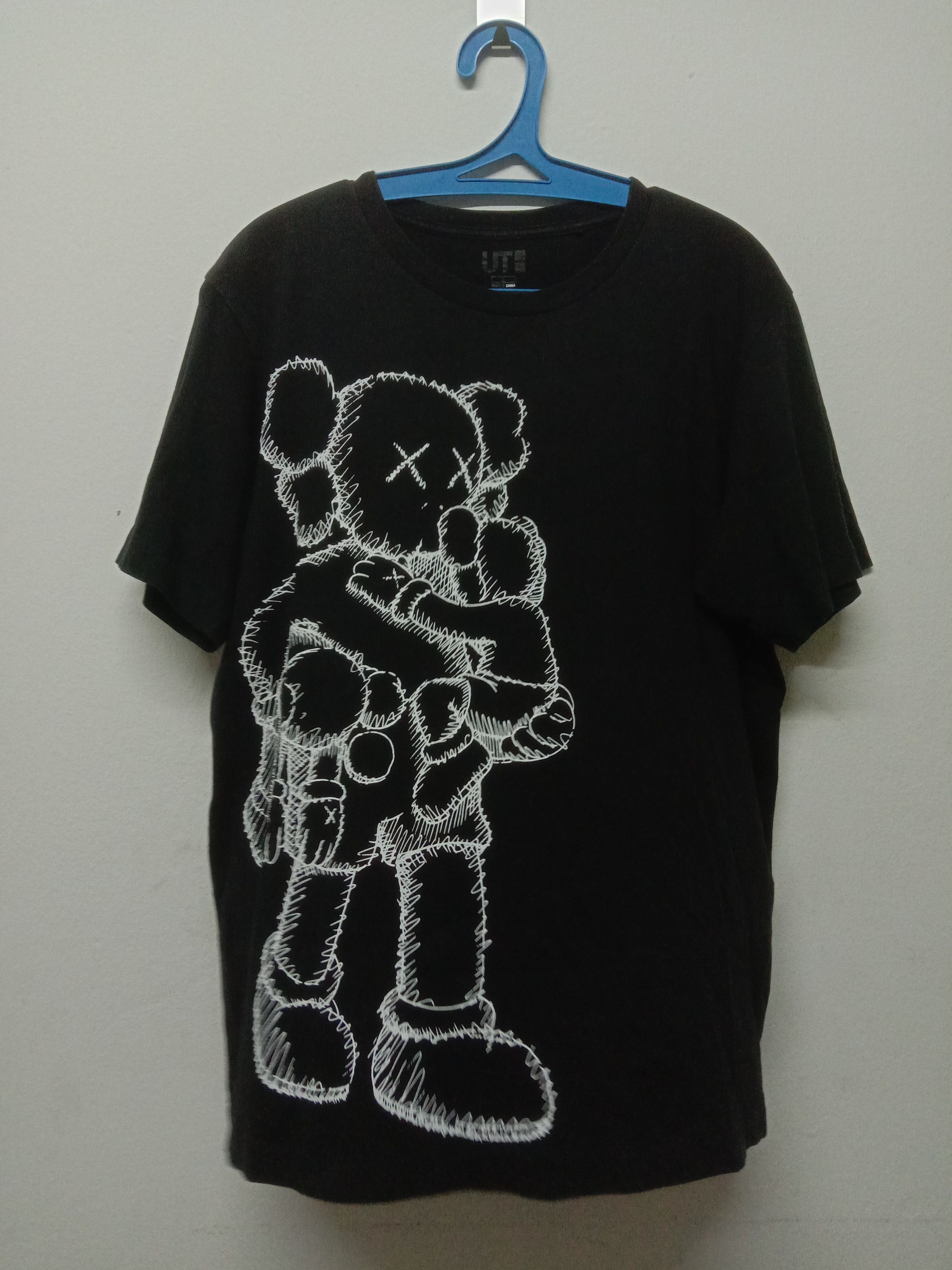 Kaws × Vintage KAWS Carrying Baby Single Stitch Tee | Grailed