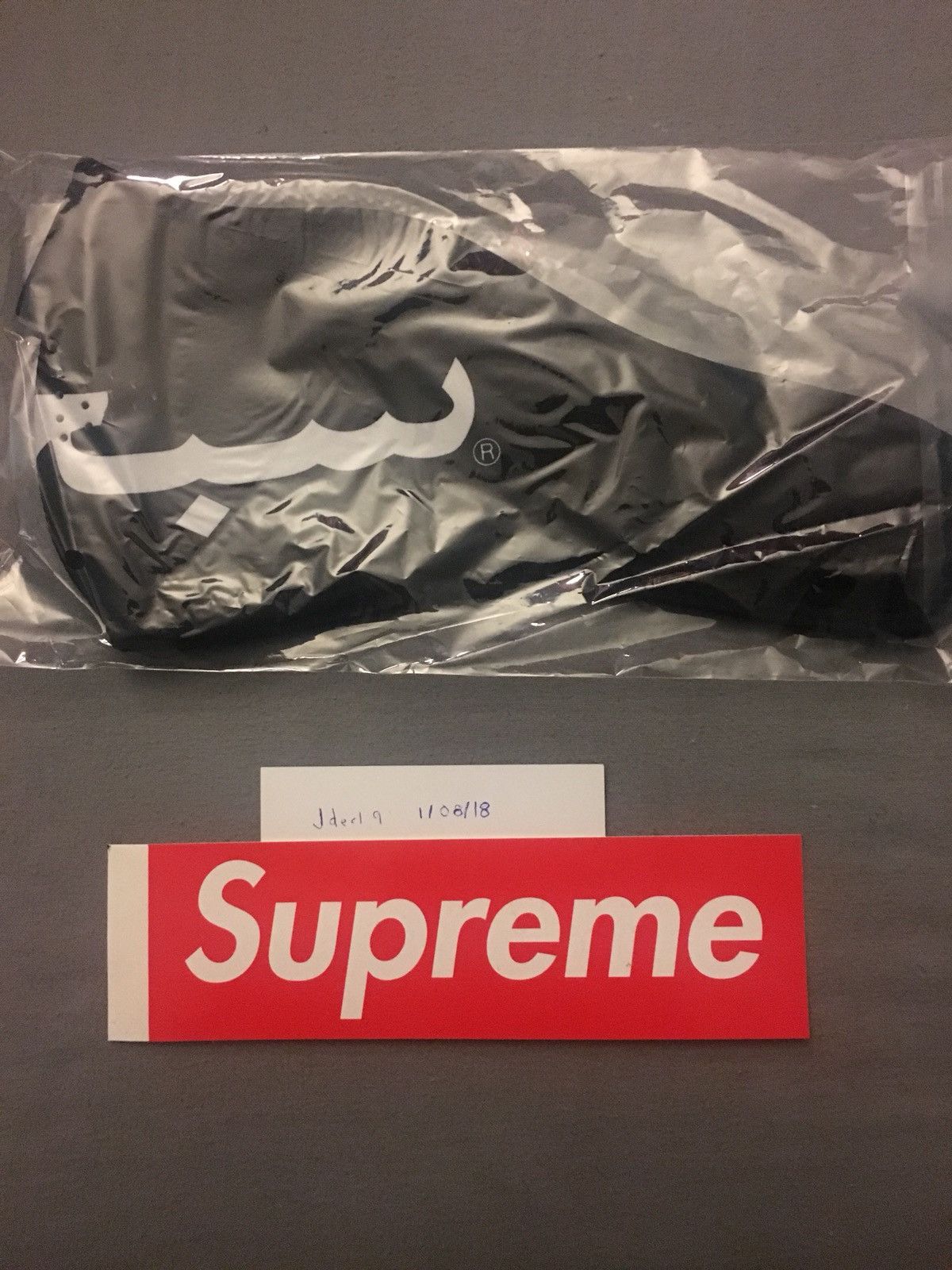 Supreme Arabic Mask | Grailed