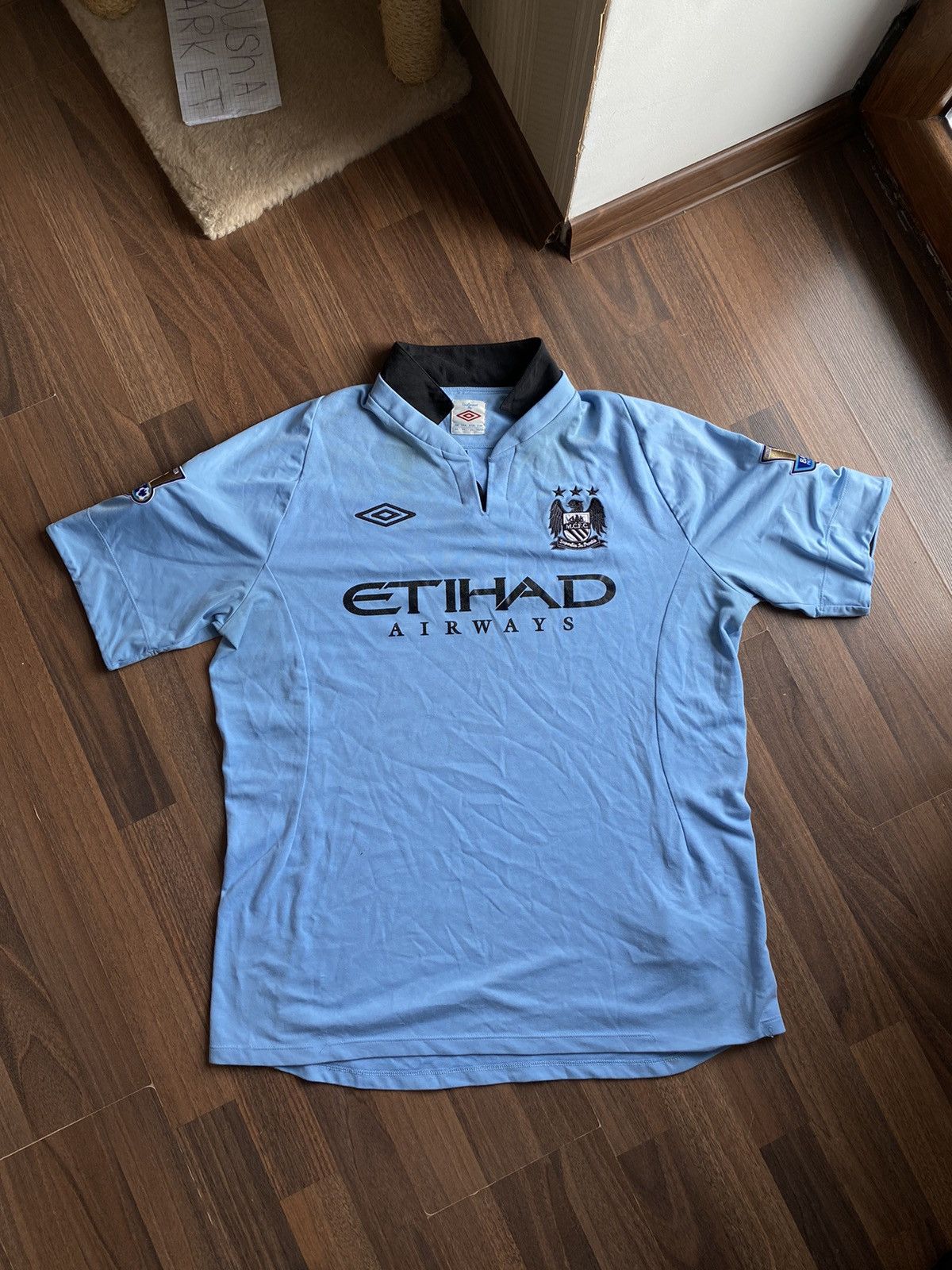 Streetwear × Umbro MANCHESTER CITY 2010 2011 HOME FOOTBALL SHIRT SOCCER ...