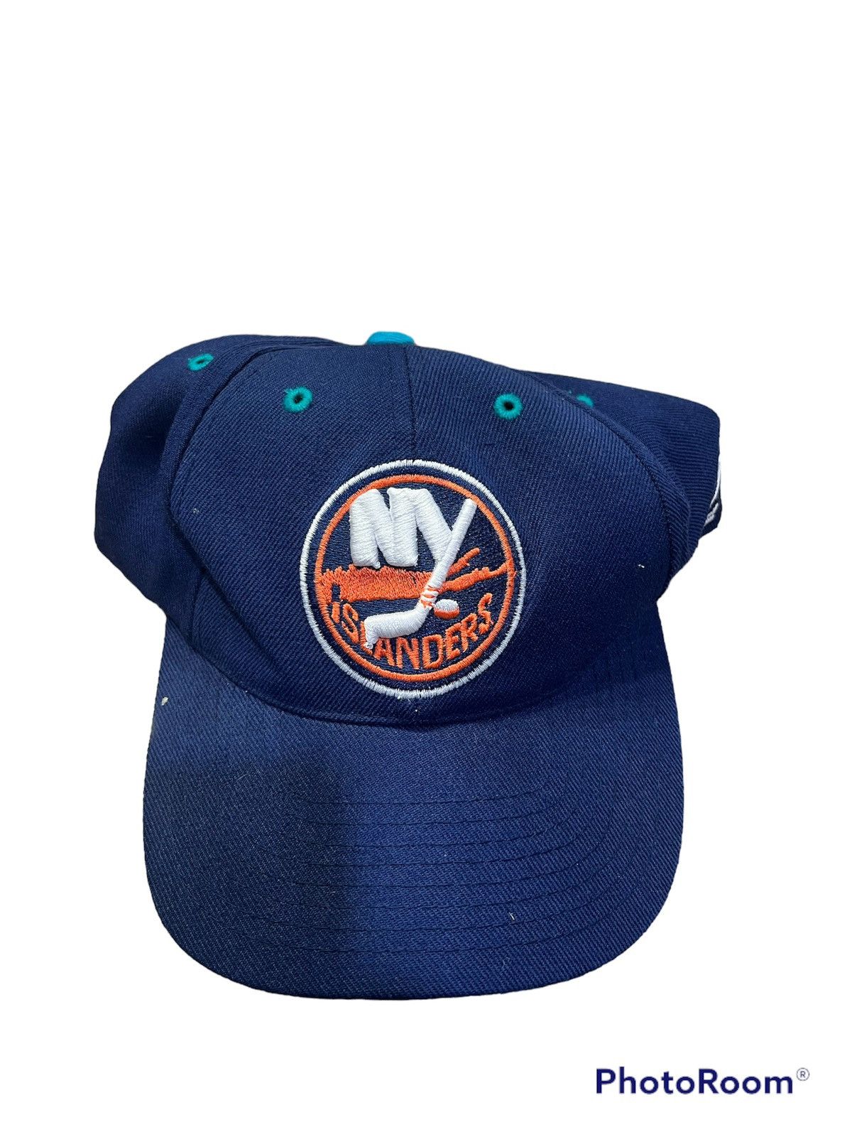 Vintage Vintage Logo Athletic New York Islanders Logo SnapBack Hat ...
