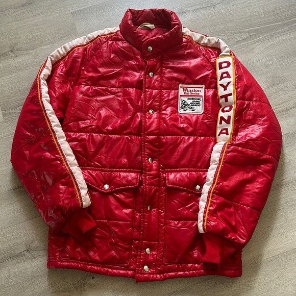 Daytona VINTAGE 80S NASCAR WINSTON CUP DAYTONA RED PUFFER JACKET MEN ...