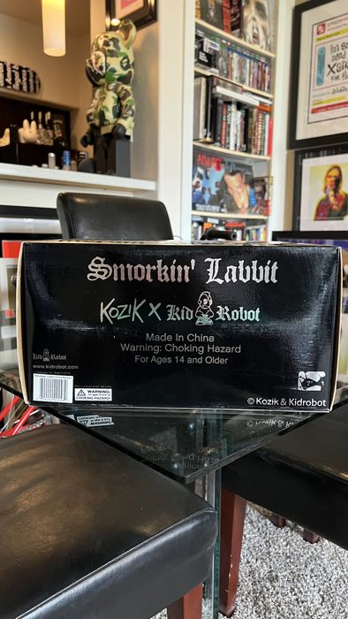 Kid Robot *RARE SILVER* FRANK KOZIK KIDROBOT SMORKIN LABBIT 10" CIRCA ...