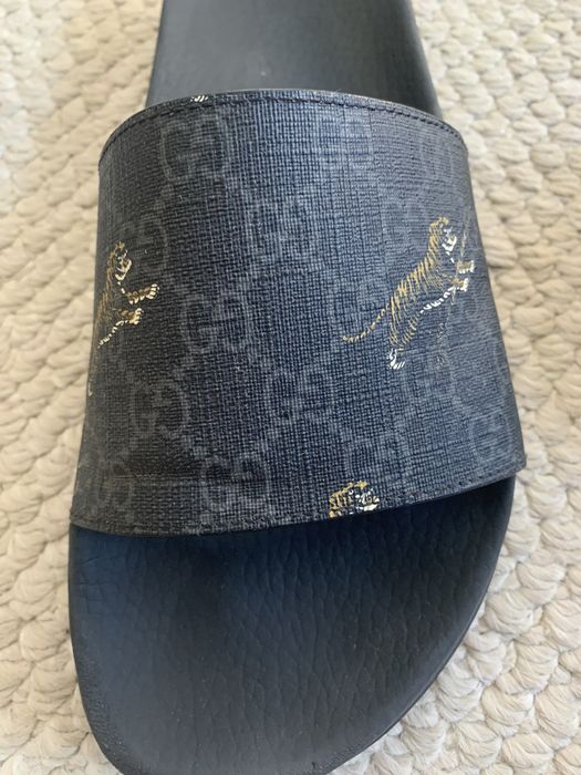 Gucci Mens GG supreme tiger slides | Grailed