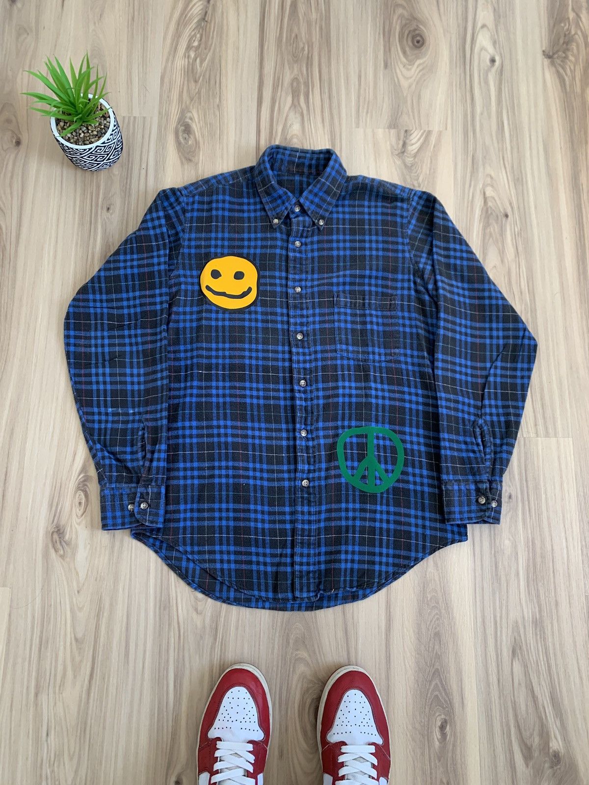 Japanese Brand × Streetwear × Vintage Smiley Peace Sign Flannel Blue ...