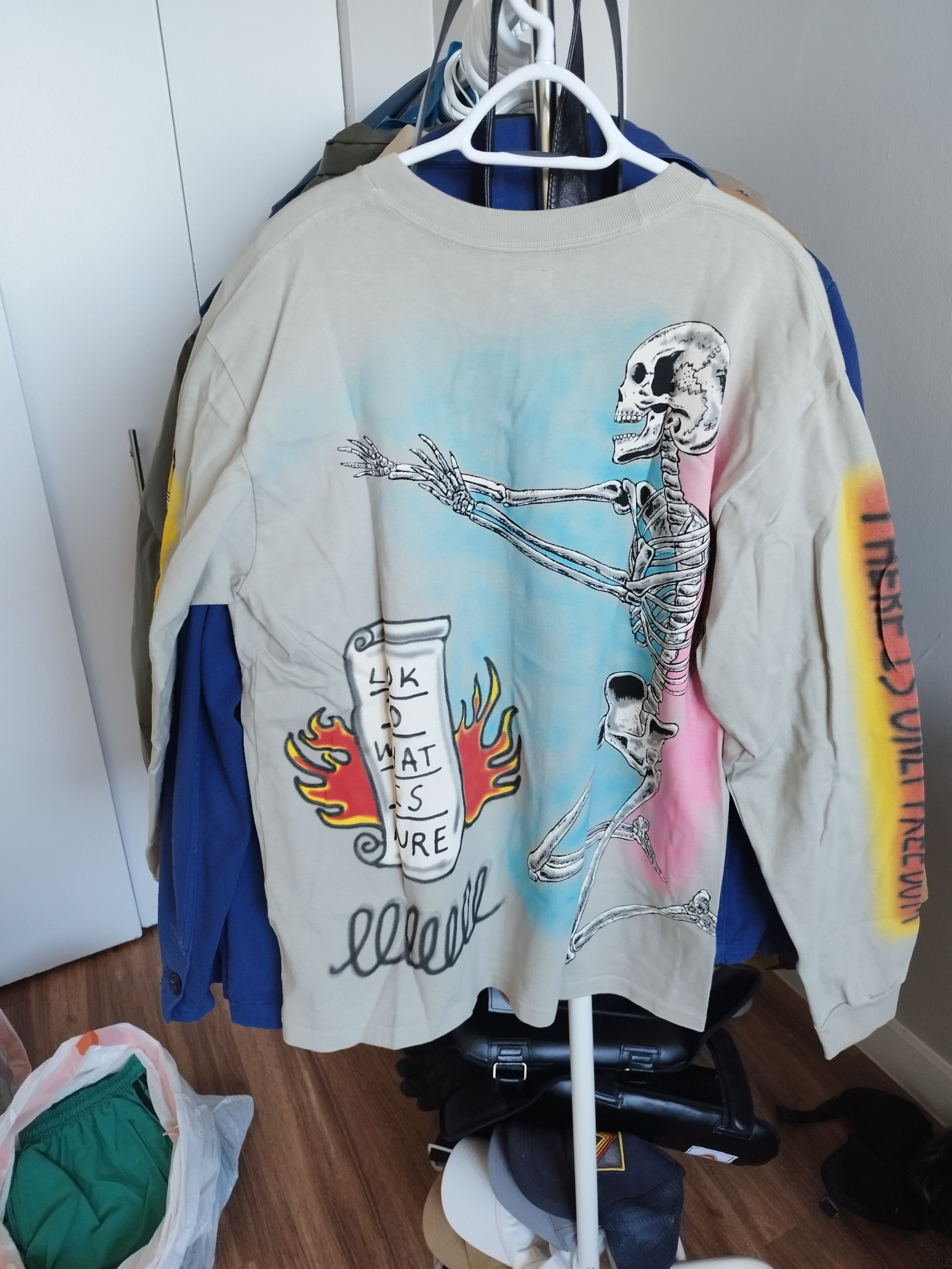 Kanye West × Wes Lang Kanye West x Wes Lang Birds Vapor Long Kanye West × Wes Lang Kanye West x Wes Lang Birds Vapor Long
