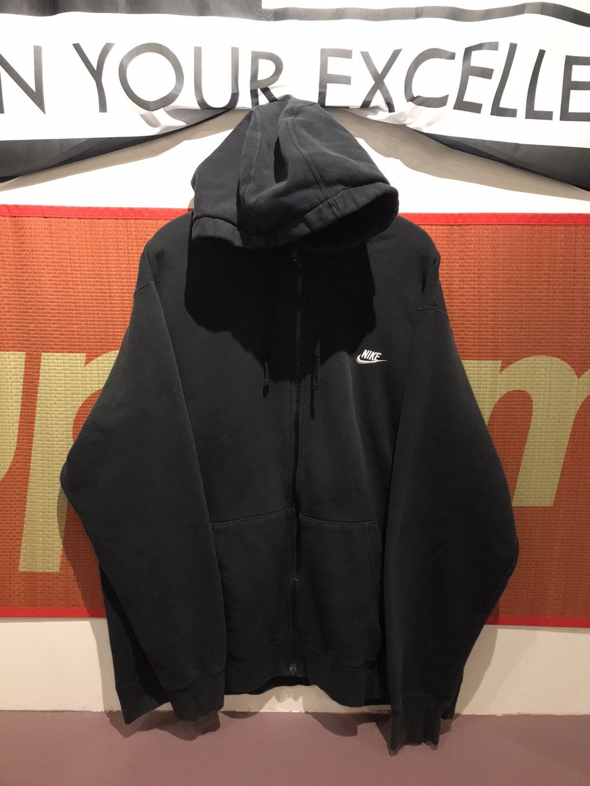 Nike × Streetwear × Vintage Retro vintage 2000s Nike air check swoosh ...