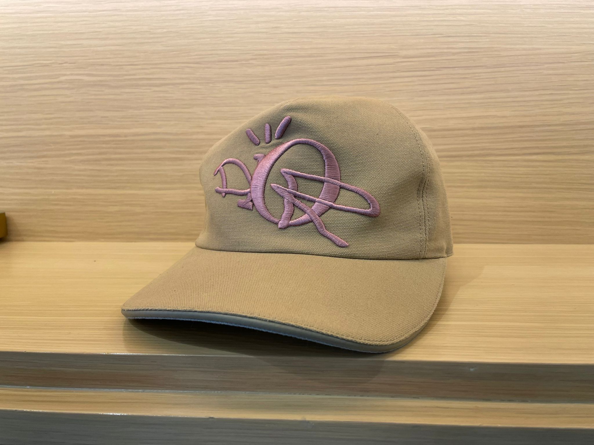 Dior × Travis Scott Embroidered Baseball Cap in Light Brown | Grailed