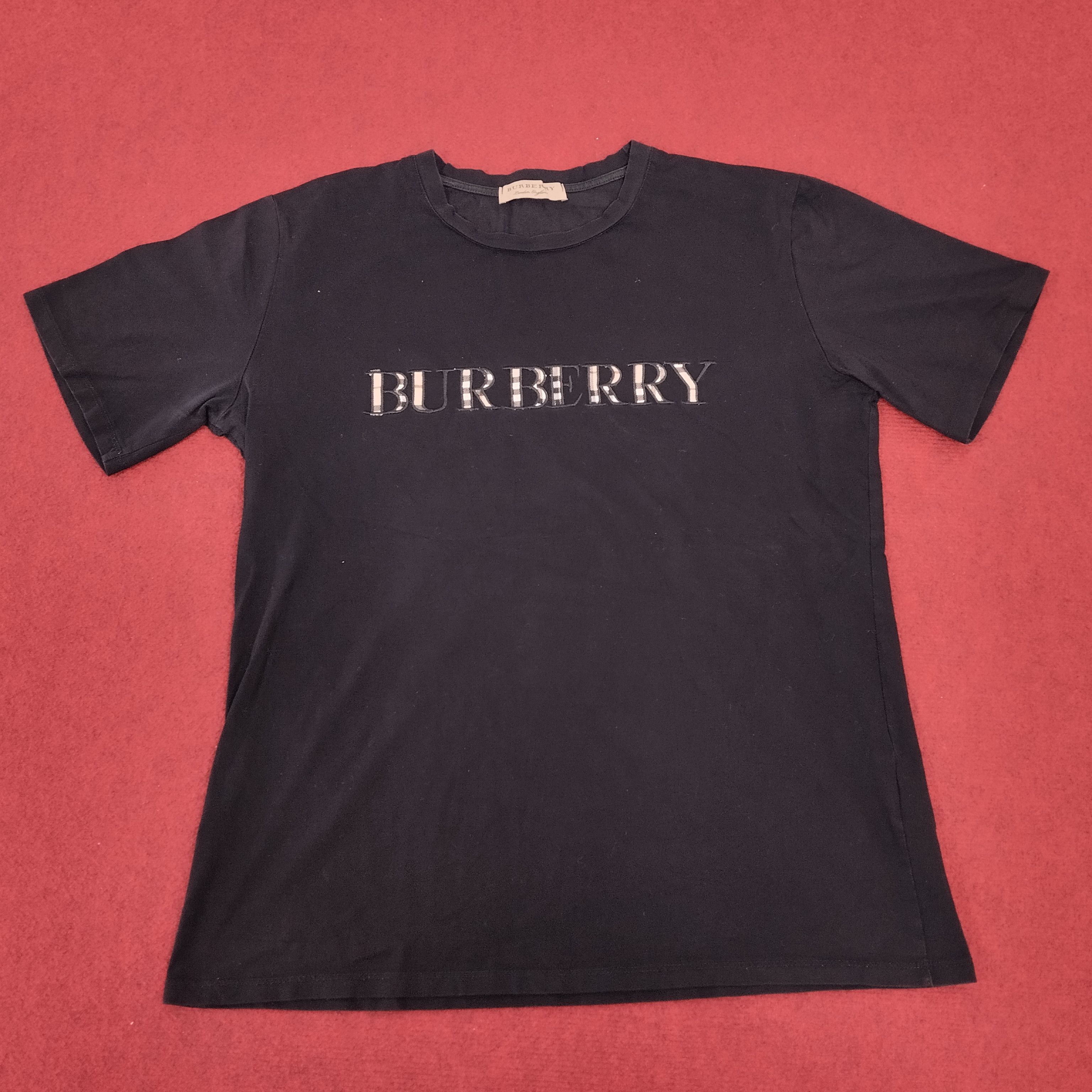 Vintage BURBERRY LONDON Center Logo Embroidery Design Tshirt | Grailed