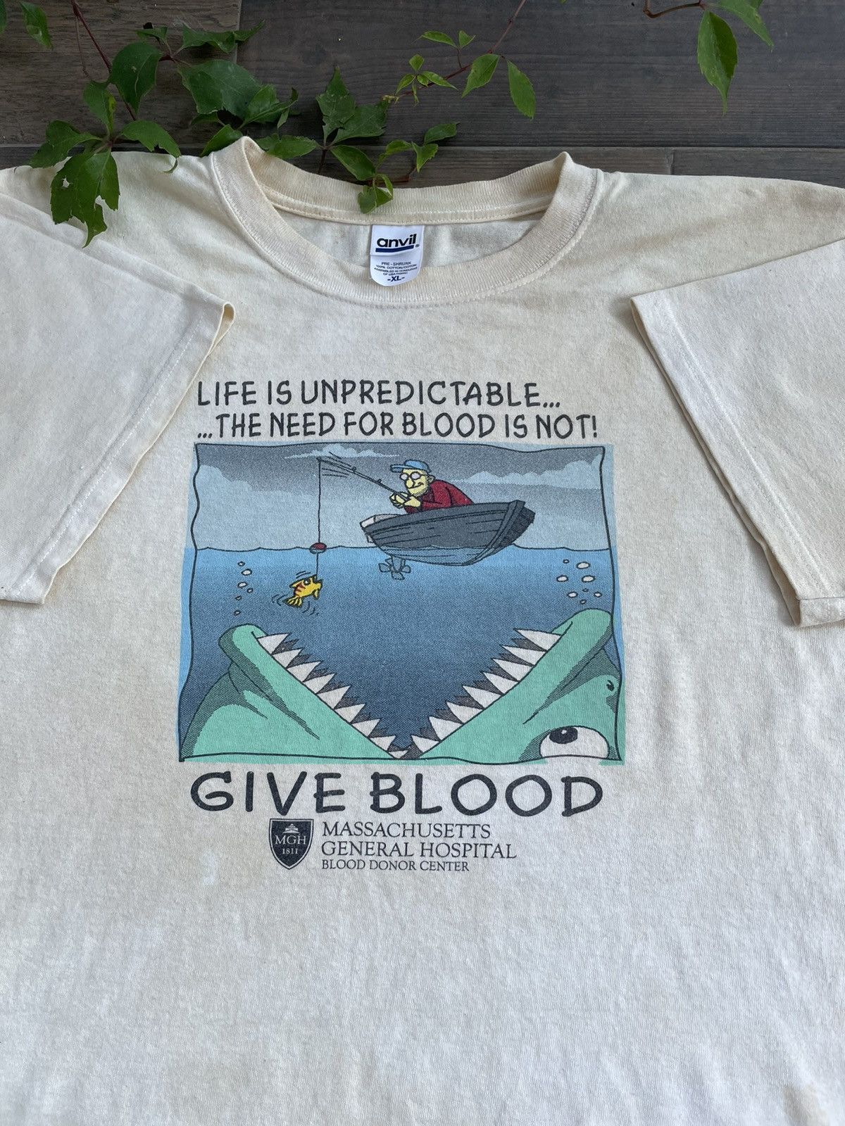 Anvil × Vintage 2000s Massachusetts General Hospital Blood Donor Tee ...