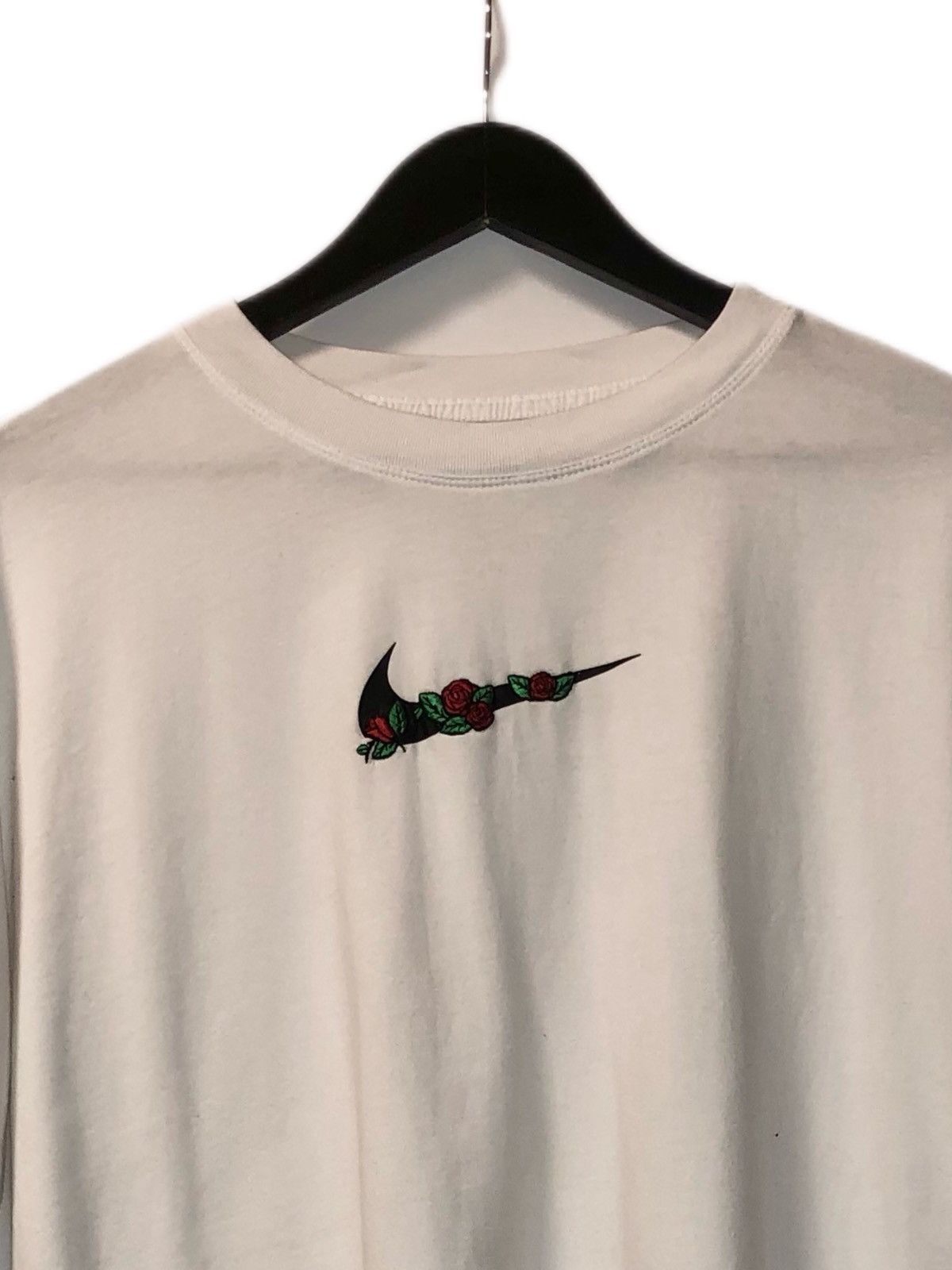 CUSTOM Nike Flower Embroidery Tee Short Sleeve T Shirts