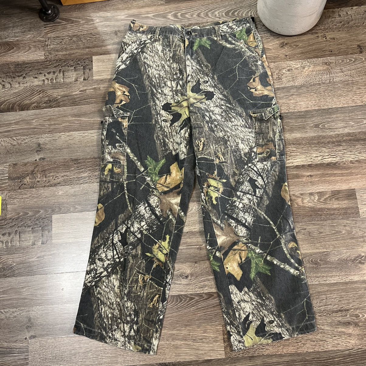 Vintage Realtree camo cargo outdoor pants | Grailed