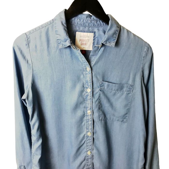 Urban Outfitters So Perfect Shirt Small Blue Lightweight Button Up ...