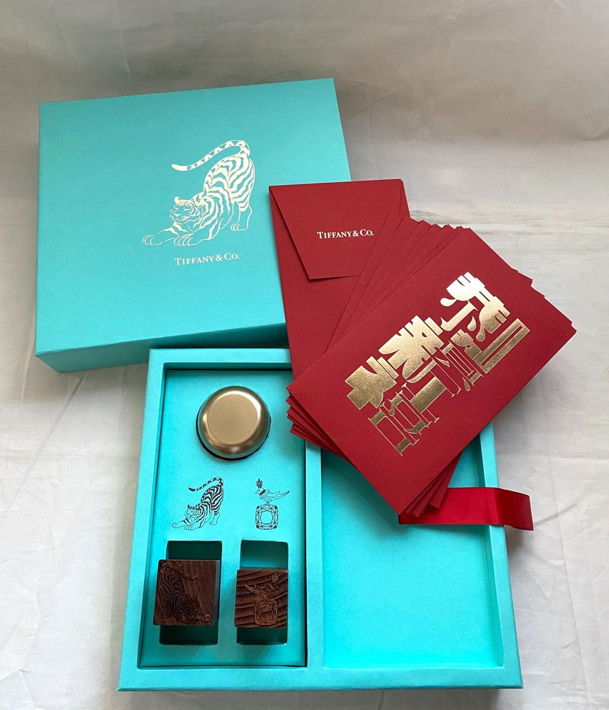 Tiffany & Co. Tiffany & Co 2022 red packet stamp box set for heart ...