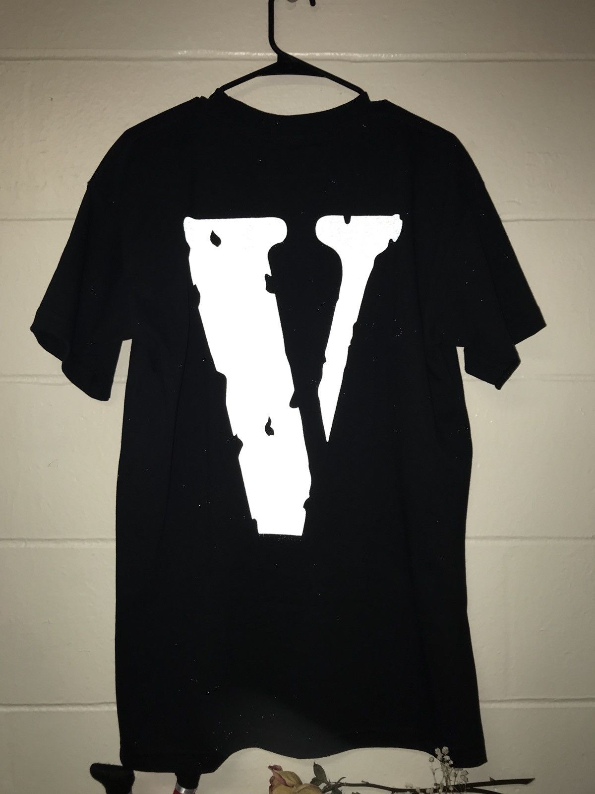 Vlone Vlone reflective Tee Size l | Grailed