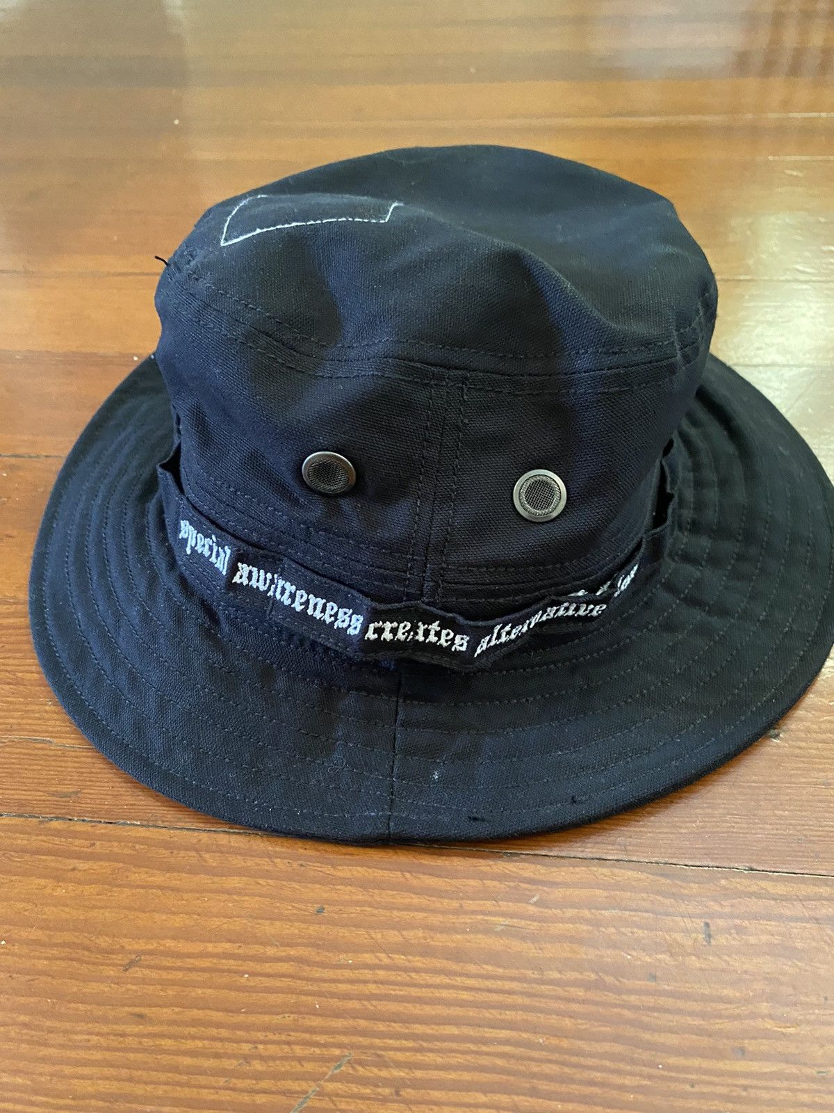 Fragment Design × New Era × Sacai Sacai x Fragment x New Era Bucket Hat ...