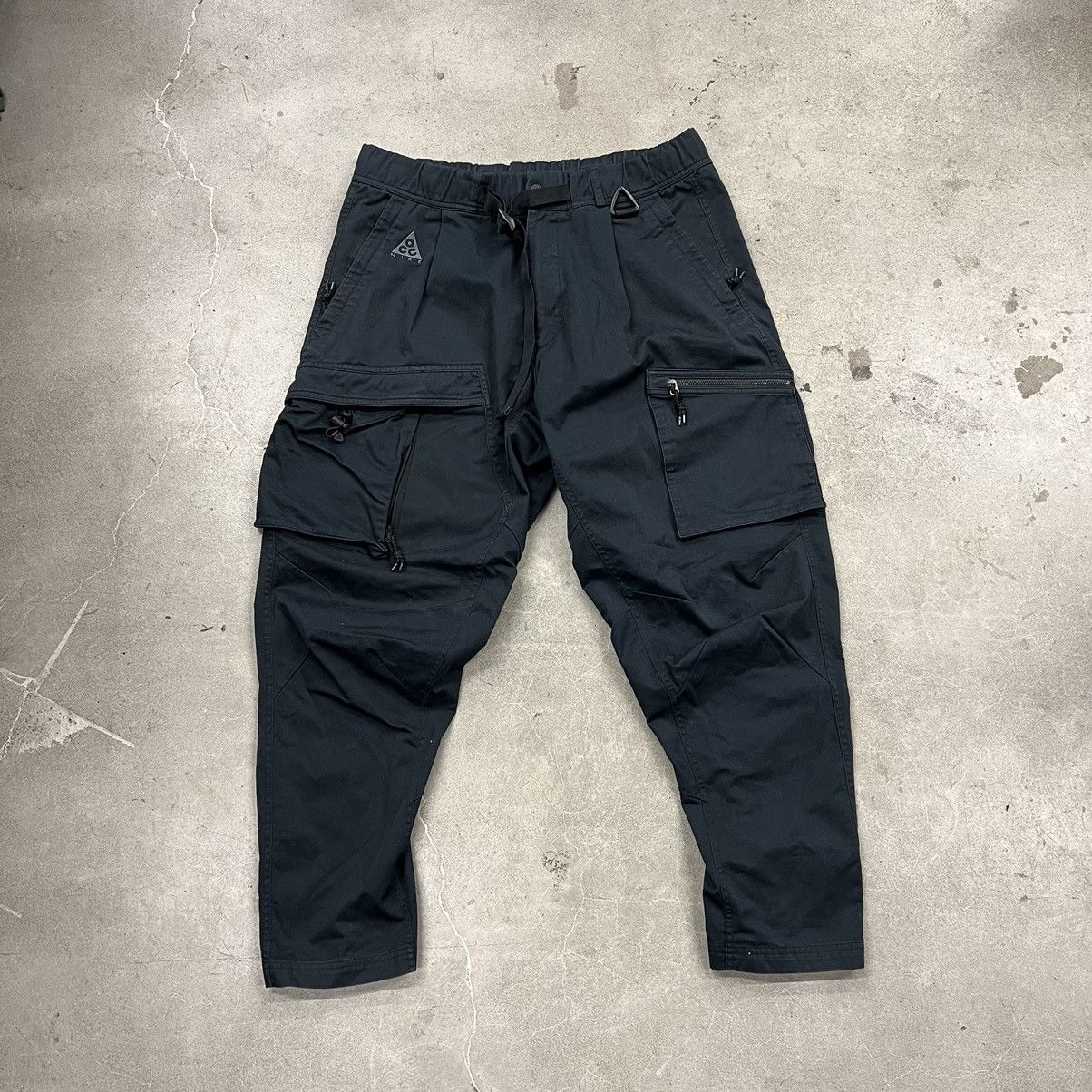 Streetwear Nike acg woven cargo pants tech wear baggy tapered Errolson ...
