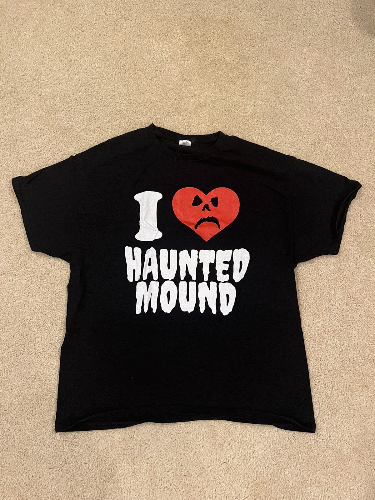 Vintage *FIRST EVER PRINT* I LOVE HAUNTED MOUND TEE | Grailed