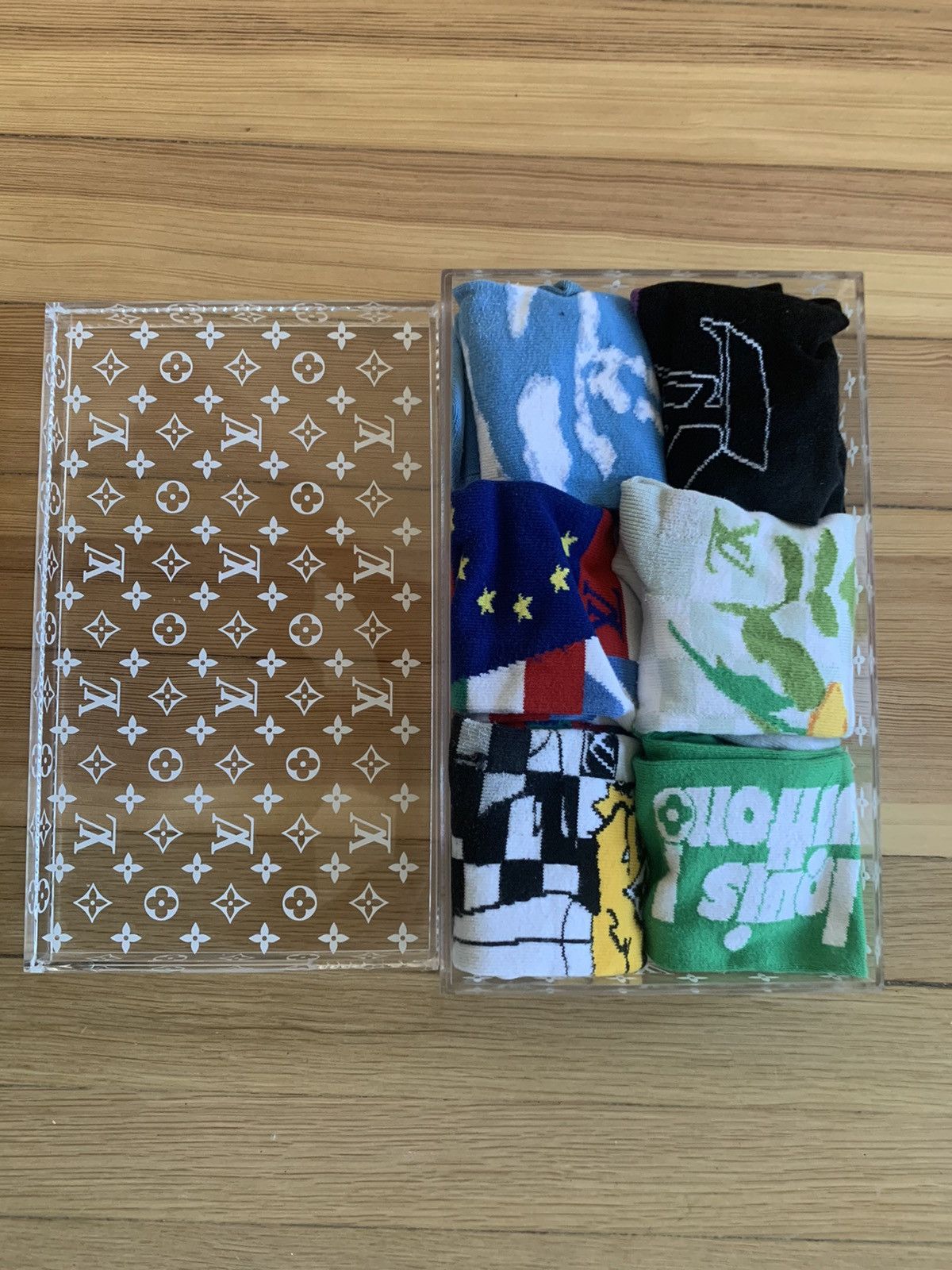 Louis Vuitton 6 Pairs LV Socks With Monogram Case | Grailed