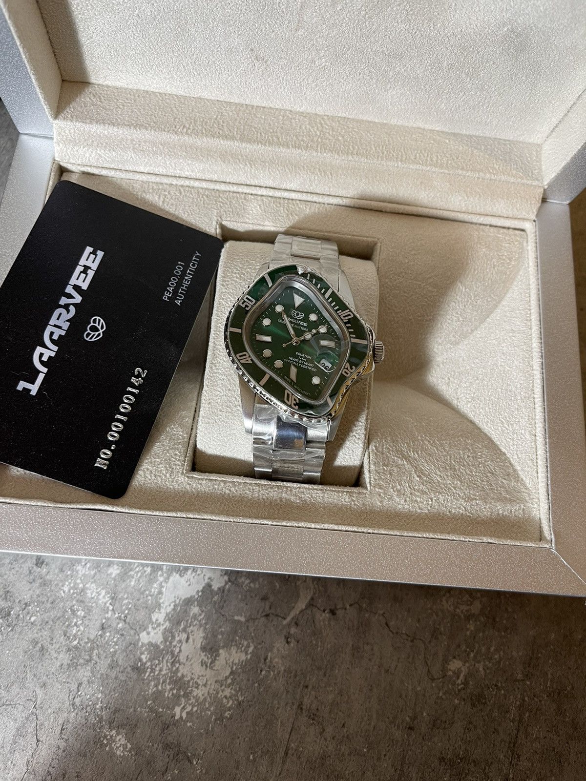 Designer × Luxury × Watch LAARVEE Crash Submariner Watch Rolex Cartier ...