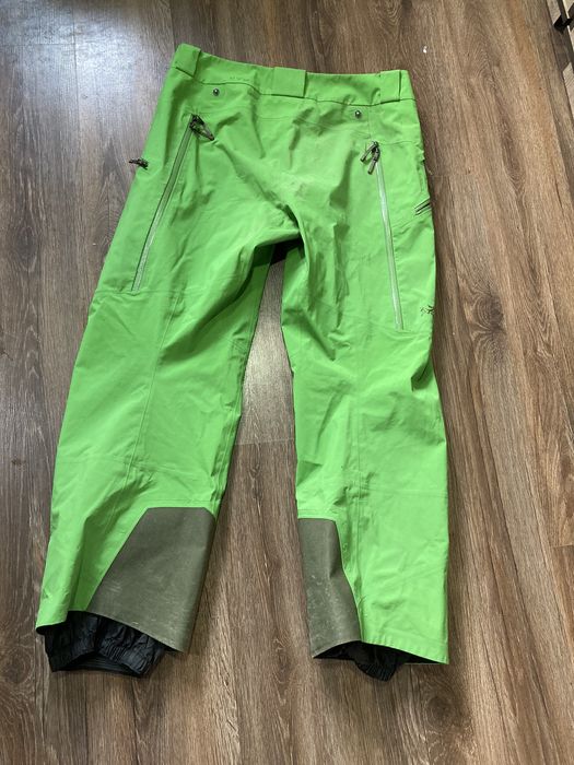 Arc'Teryx Arcteryx Gore Tex Beta Pants green | Grailed