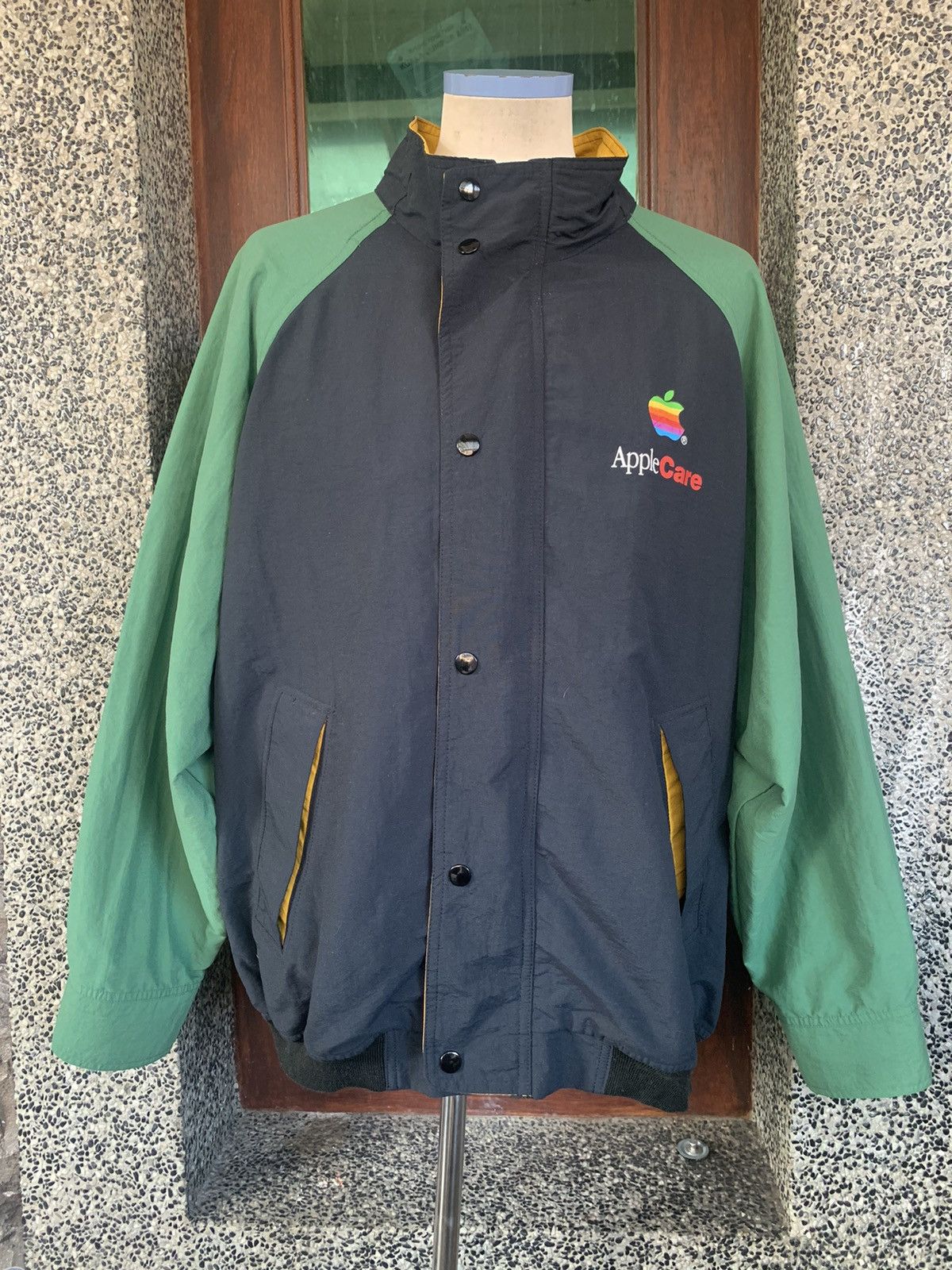Apple × Vintage Vintage Apple Care Jacket XL Rainbow Logo | Grailed