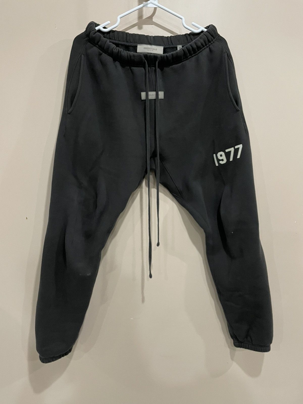 Essentials × Fear of God ESSENTIAL FEAR OF GOD 1977 SWEATPANTS | Grailed
