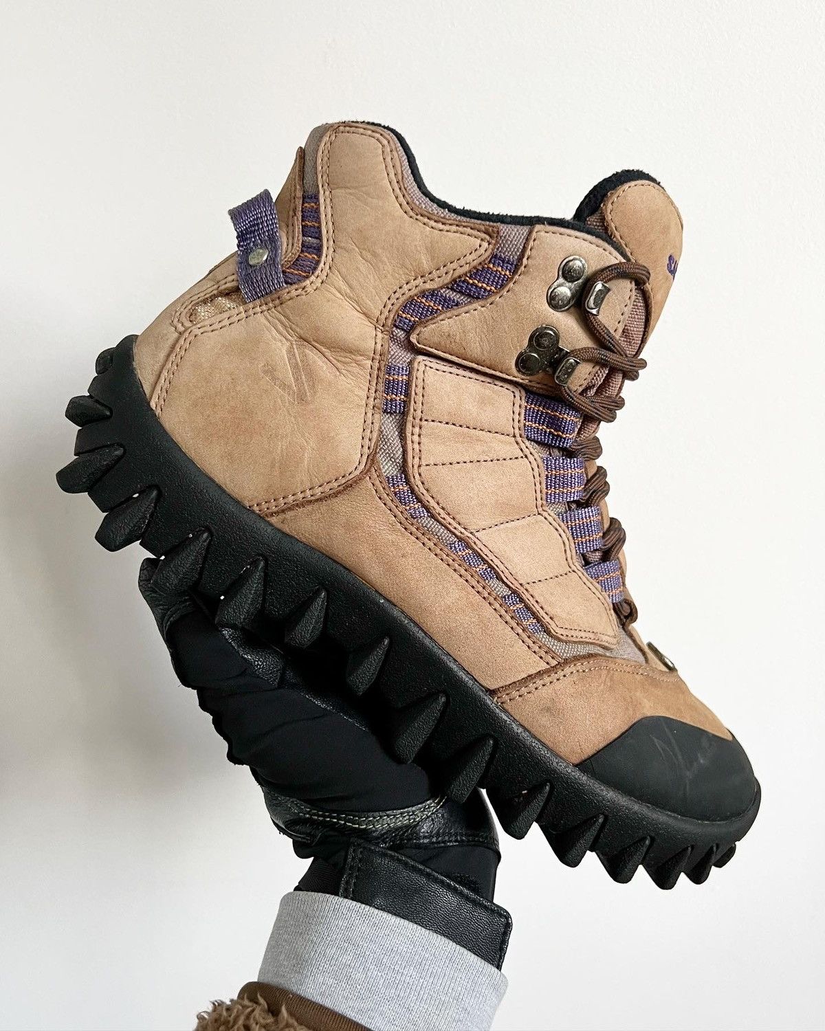Salomon Salomon Early 2000s Contagrip Rugged Sole Boots | Grailed
