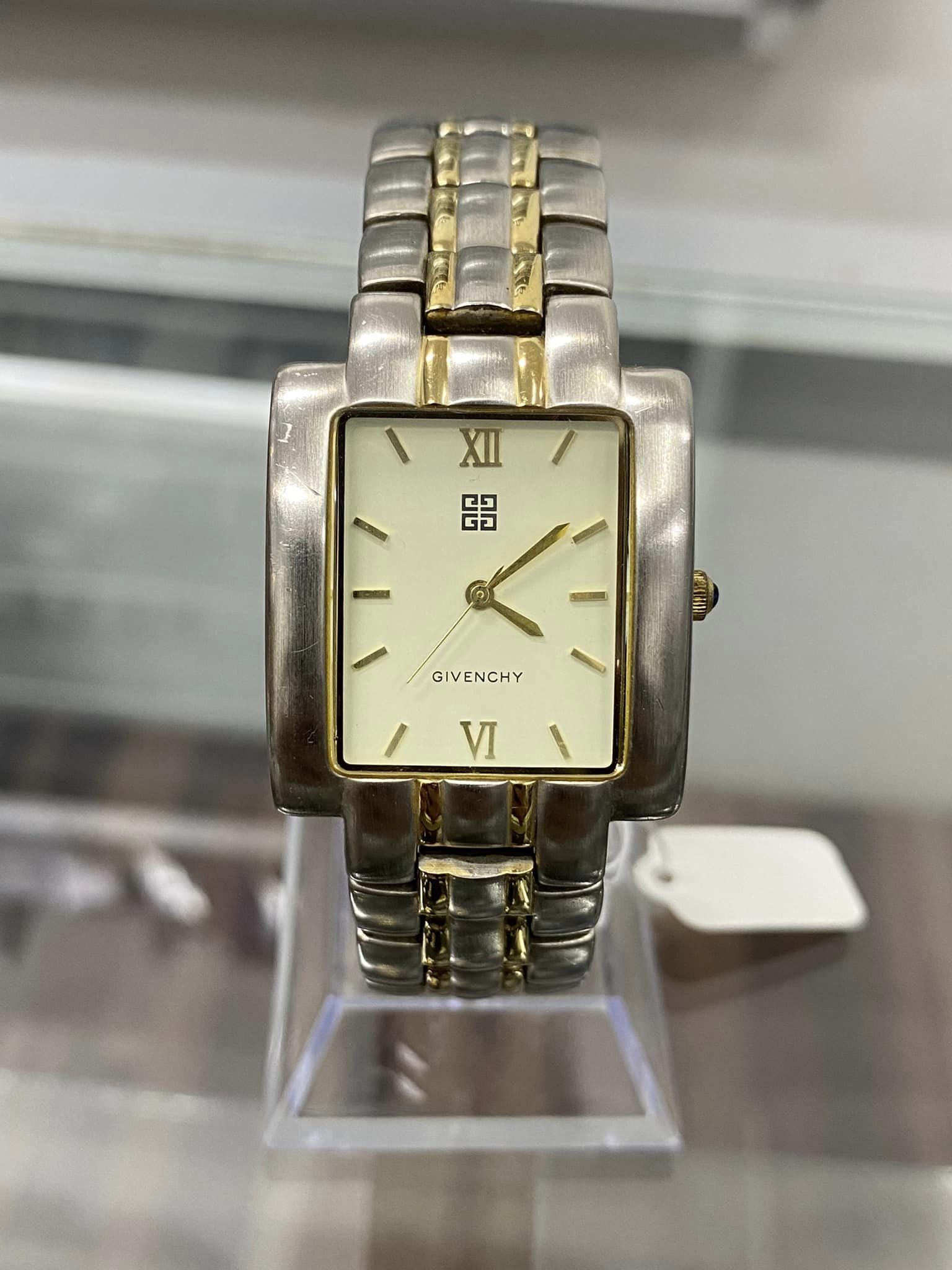 Givenchy Givenchy Ladies Watch | Grailed