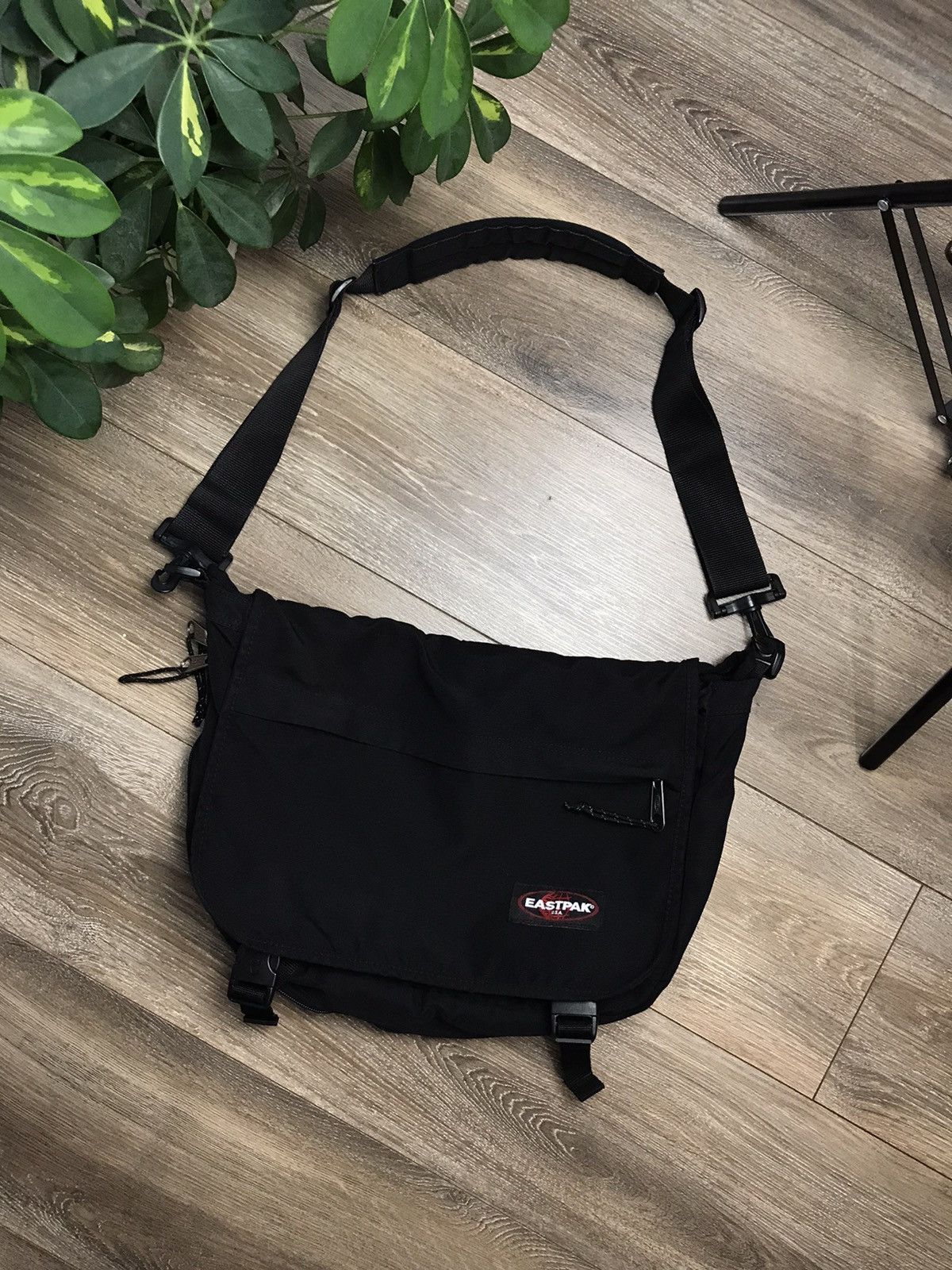 Vintage Vintage Eastpak USA Y2k Shoulder Bag Crossbody Sling | Grailed