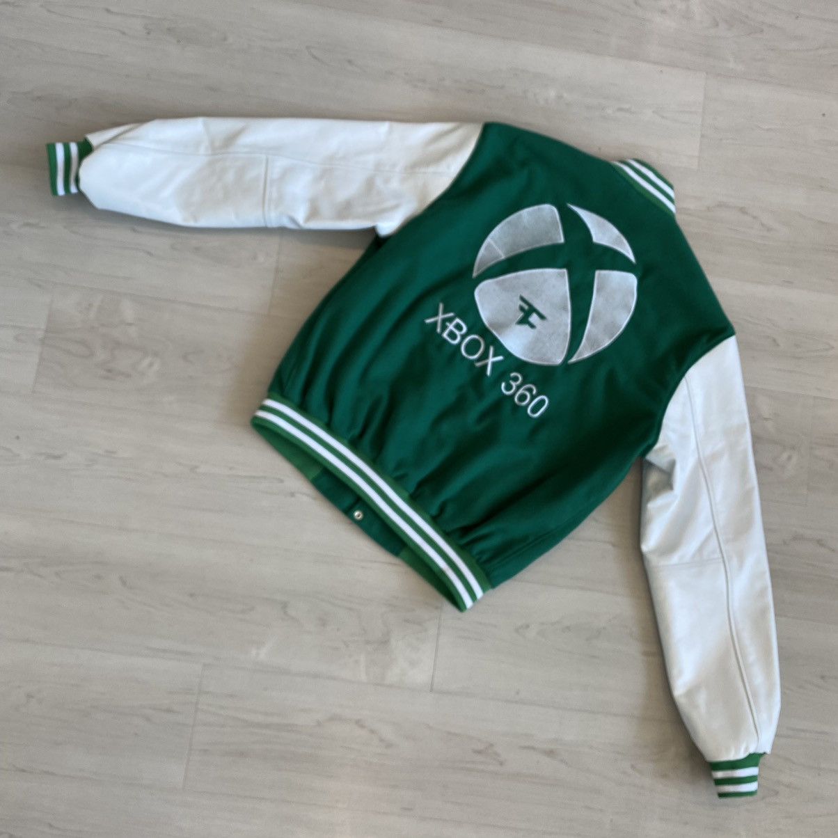 Xbox 360 FaZe Clan Xbox 360 Gamer Varsity Jacket & Sniper T-shirt tee ...