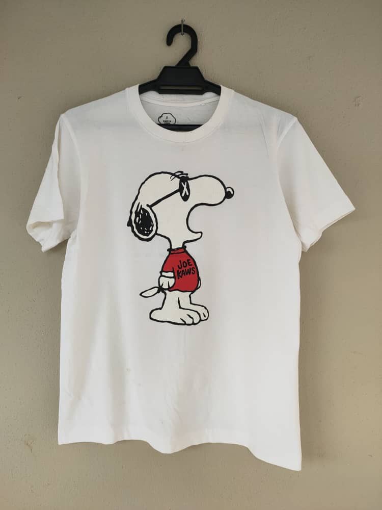 Uniqlo 💥LAST CALL💥 Kaws X Peanuts X Uniqlo T | Grailed
