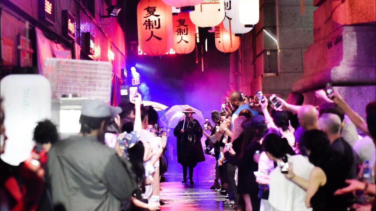 Raf Simons HOLYGRAIL BLADE RUNNER REPLICANT PATENT LEATHER COUTURE COAT ...