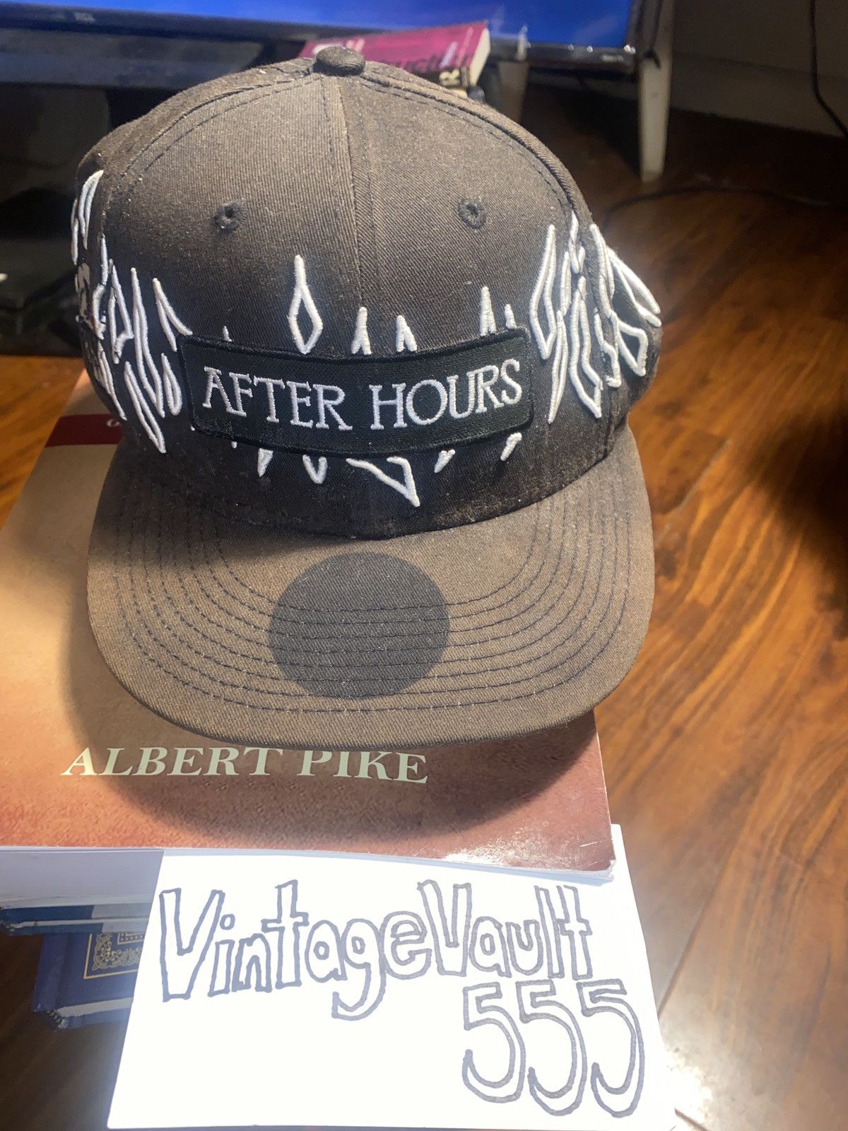 New Era × The Weeknd × Very Rare “AFTER HOURS” THE WEEKND x NEW ERA ...