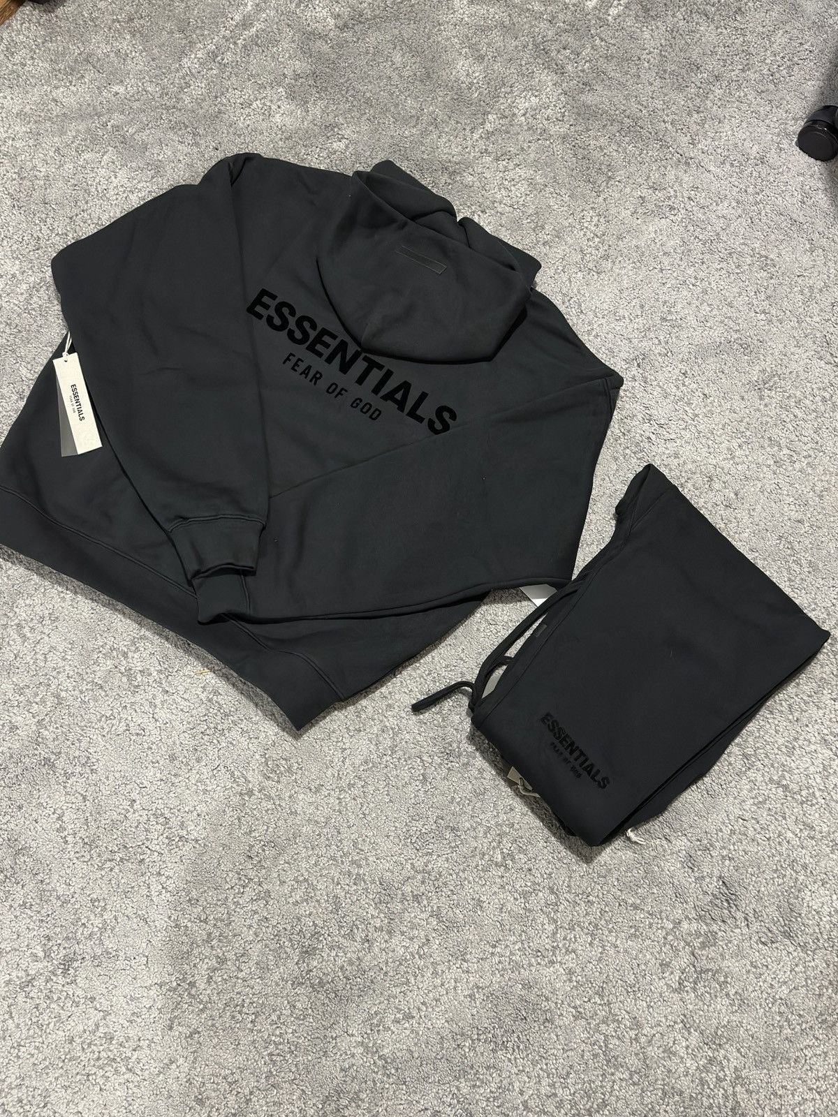 Essentials × Fear of God × Streetwear Fear of god essentials black ...