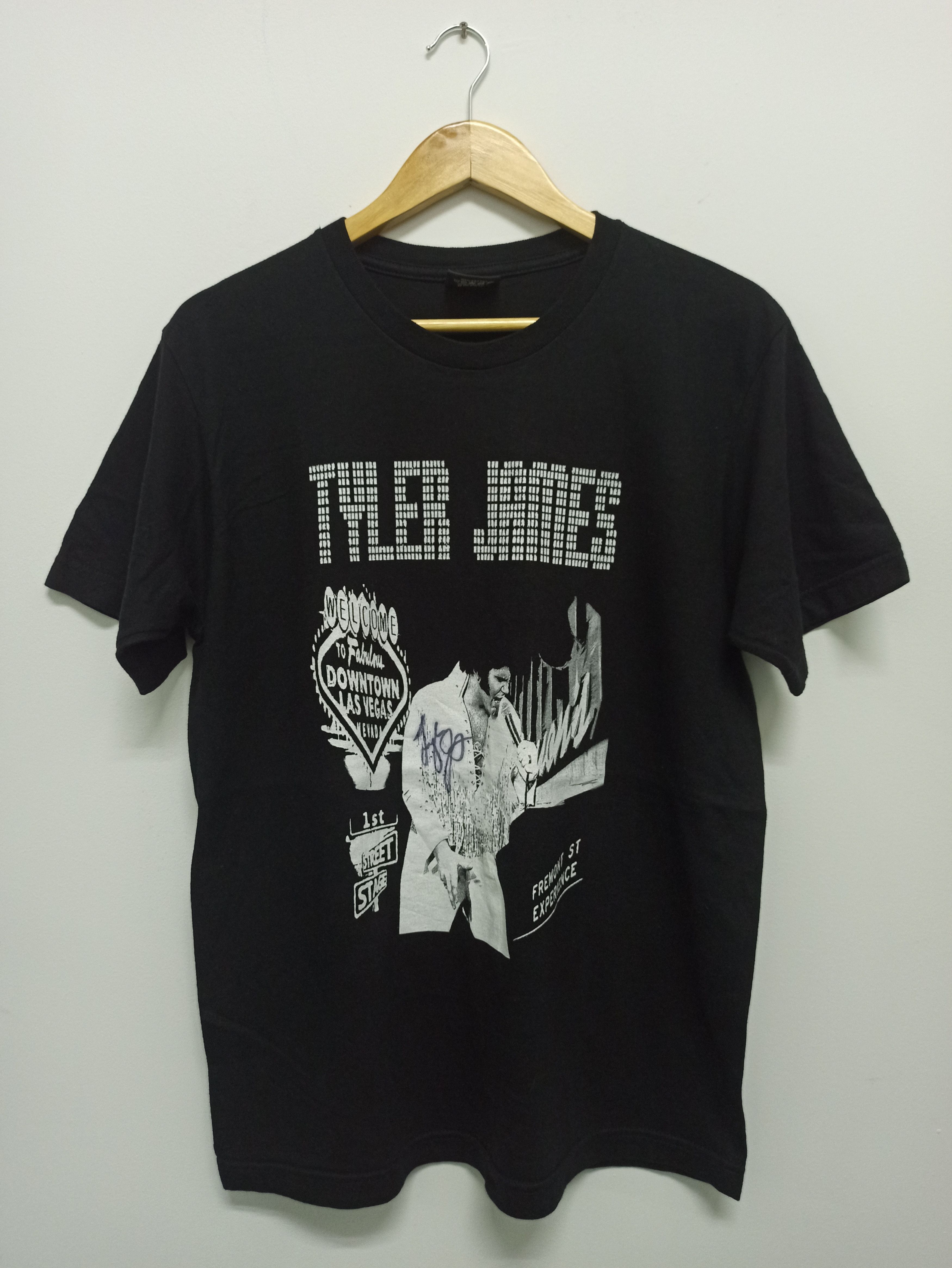 Band Tees × Undefeated VINTAGE UNDEFEATED X TYLER JAMES | Grailed