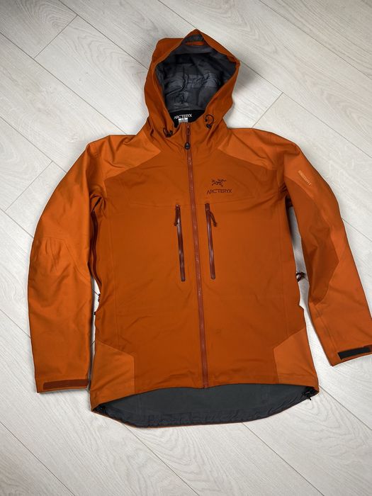 Arc'Teryx Vintage Arcteryx Orange GoreTex Shell Jacket Outdoor Gorp ...