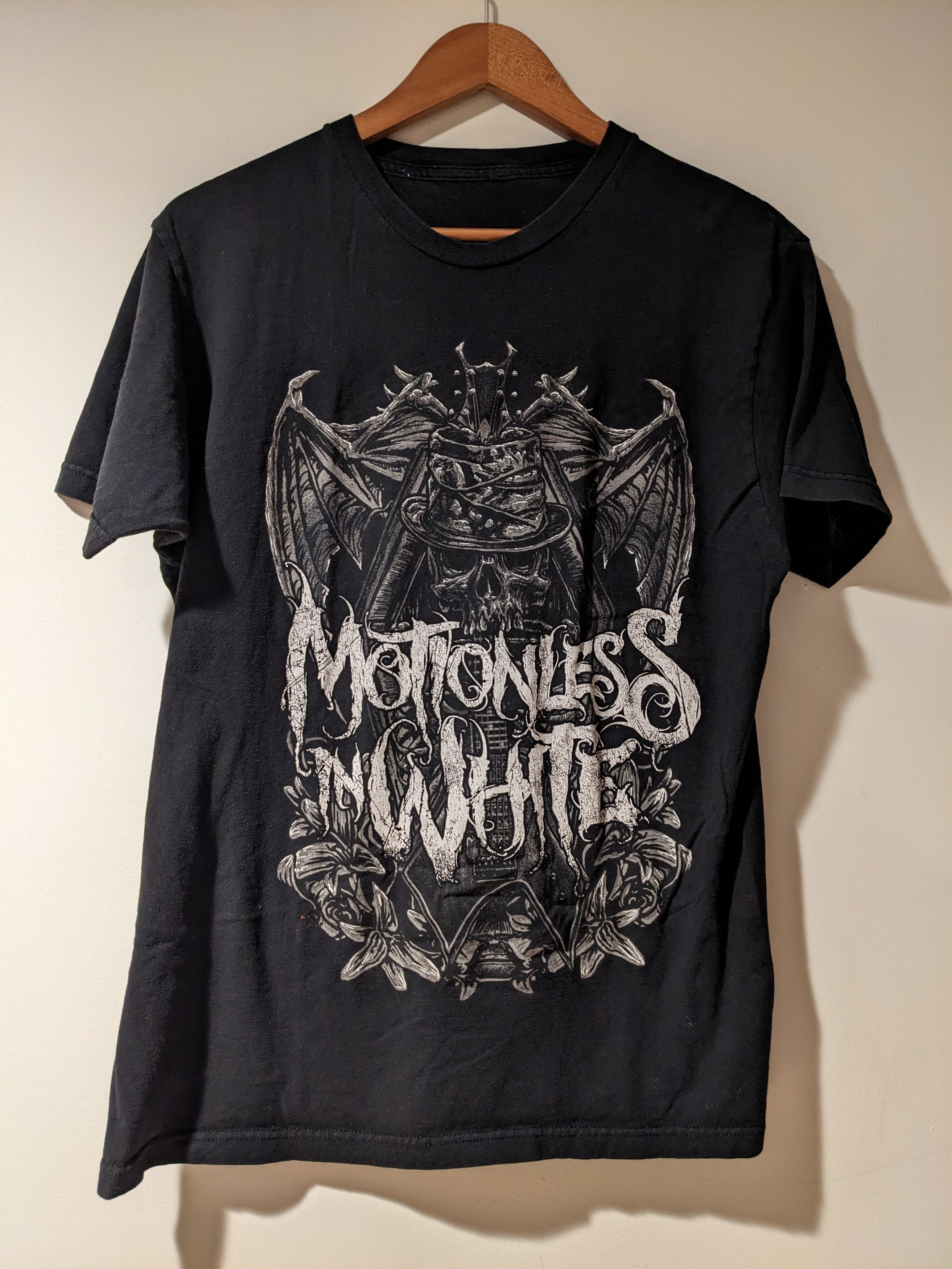 Band Tees × Hot Topic × Vintage Vintage Motionless in White Chris Emo ...